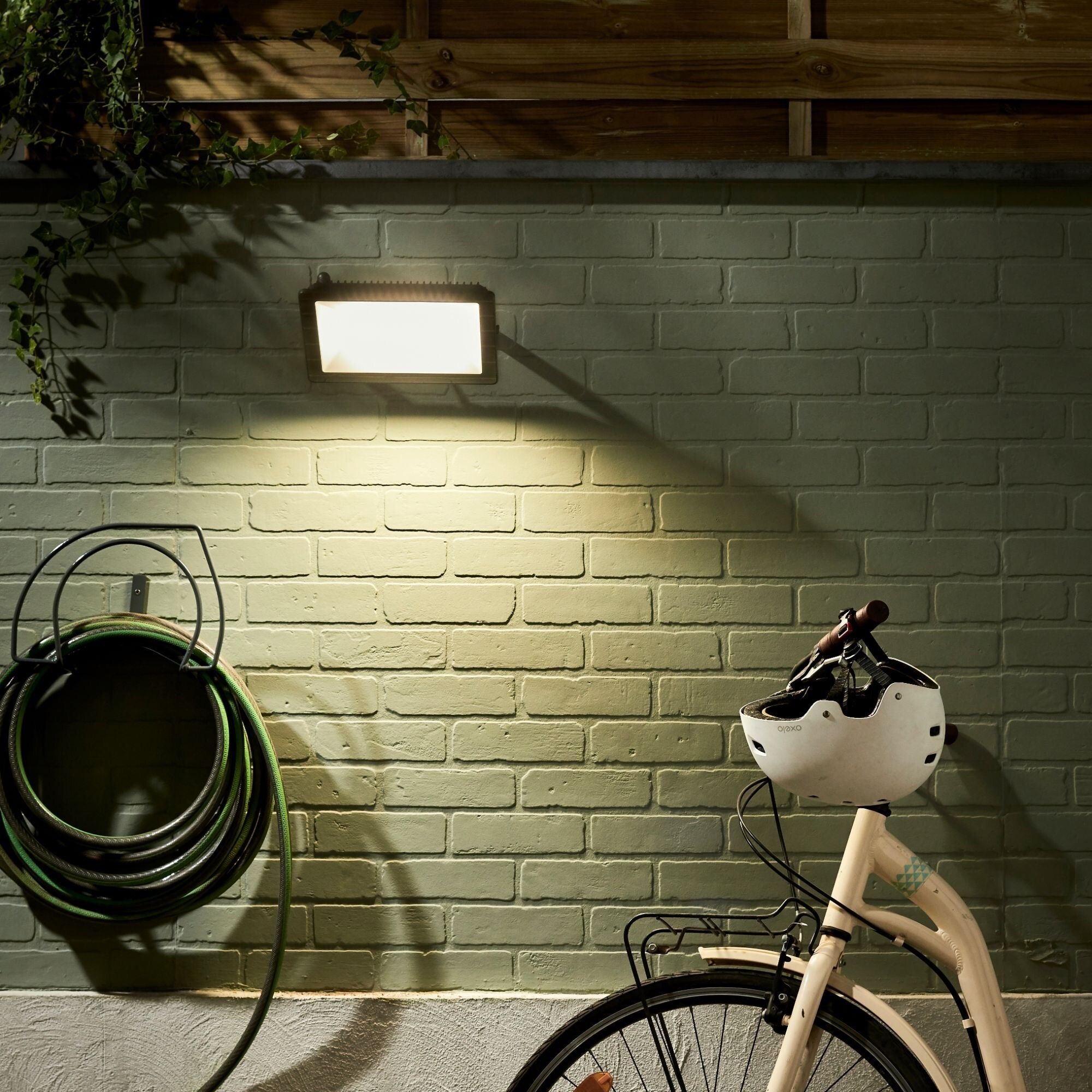 LED проектор Ecoplanet Tablet, 200W (1000W), 18000LM, F, студена ...