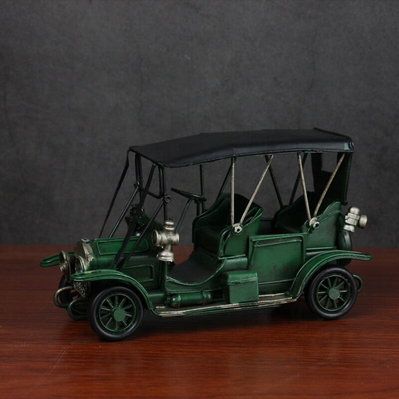 Macheta masina clasica din metal 17x10x7 cm - eMAG.ro