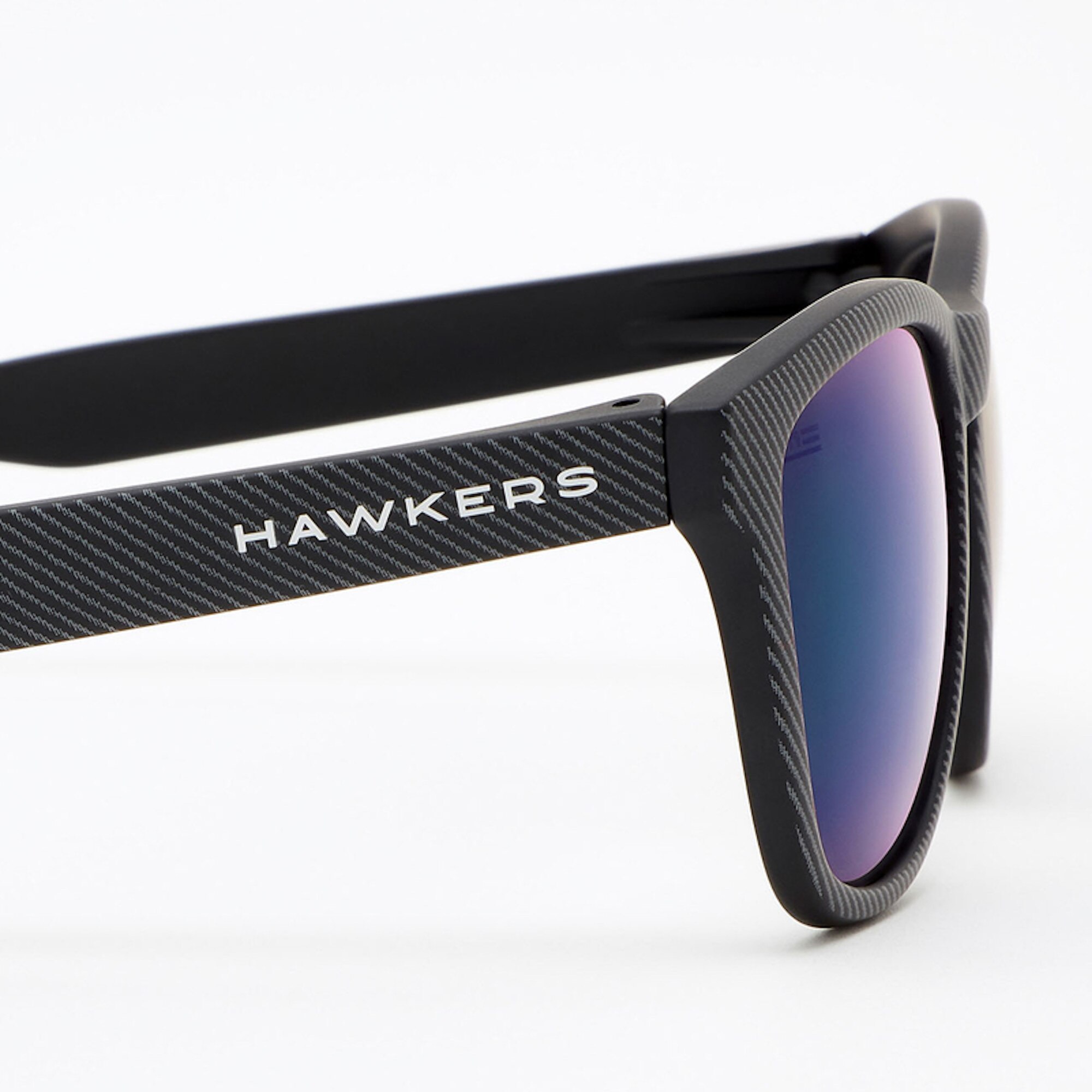 Ochelari de soare Hawkers, Polarized Carbon Sky One, Rectangular, Negru carbon/Albastru oglinda ...