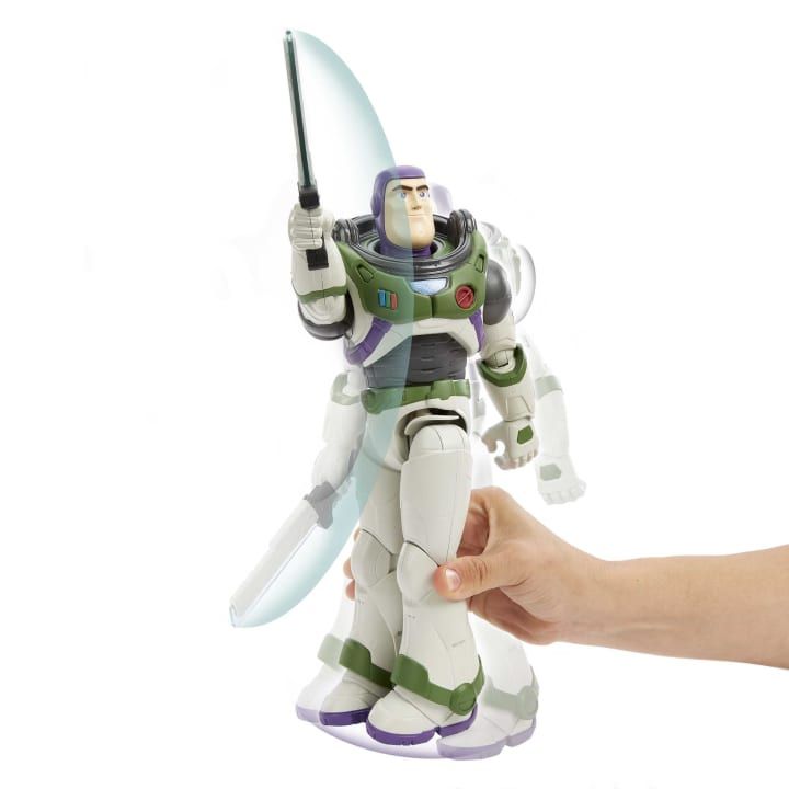 Figurina cu sabie laser Disney Pixar Lightyear Buzz 30 cm - eMAG.ro