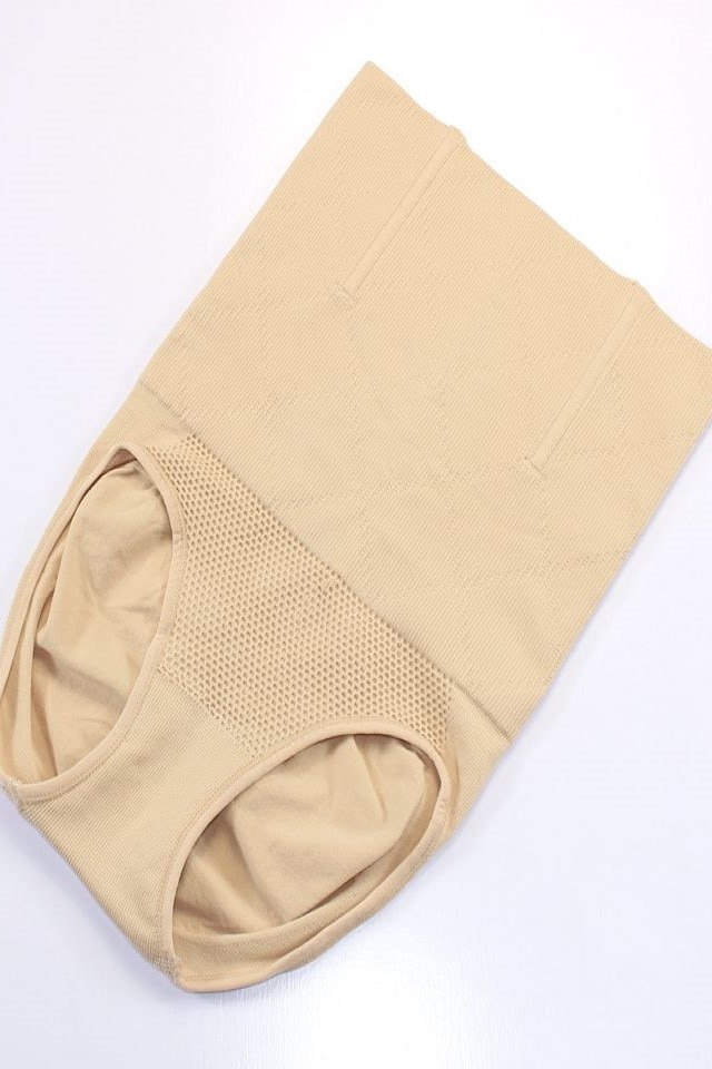 Следродилни бежови еластични оформящи бикини с висока талия - eMAG.bg