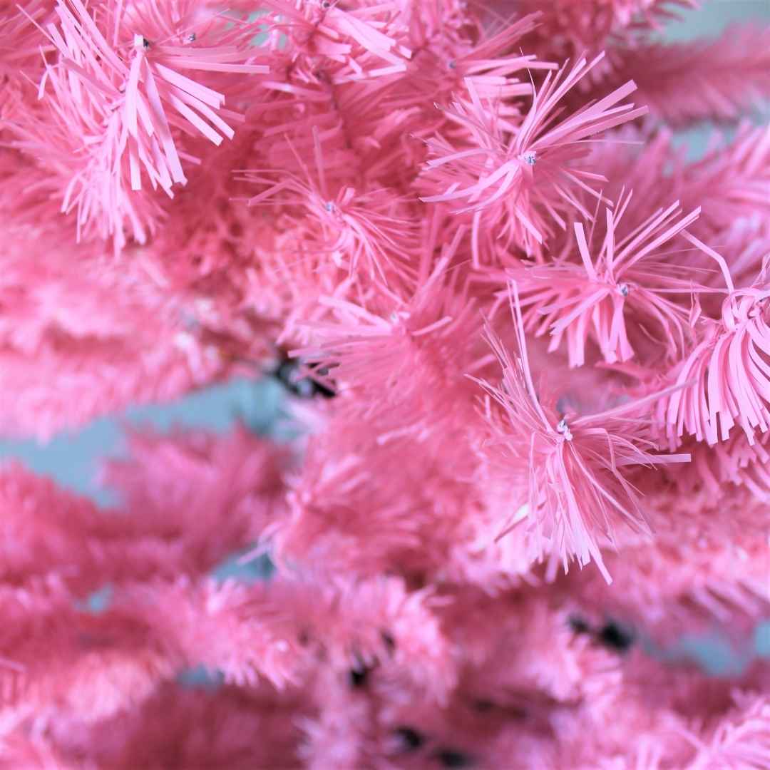 Brad artificial de Craciun roz 225 cm - eMAG.ro