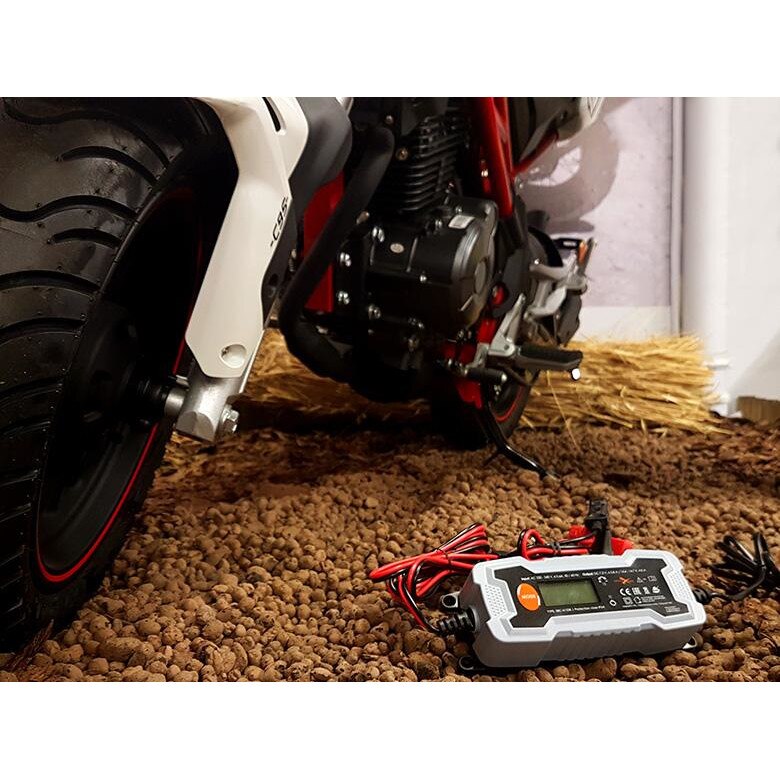 Redresor Incarcator Auto Baterii 6V-12V, 4A Cu LCD, eXtremestyle - eMAG.ro