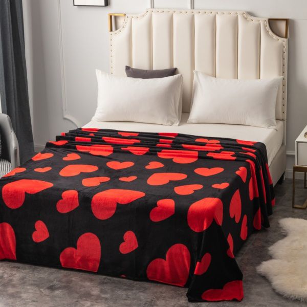 Patura Cocolino Pufoasa, Negru cu Inimi, 200 x 230cm - eMAG.ro