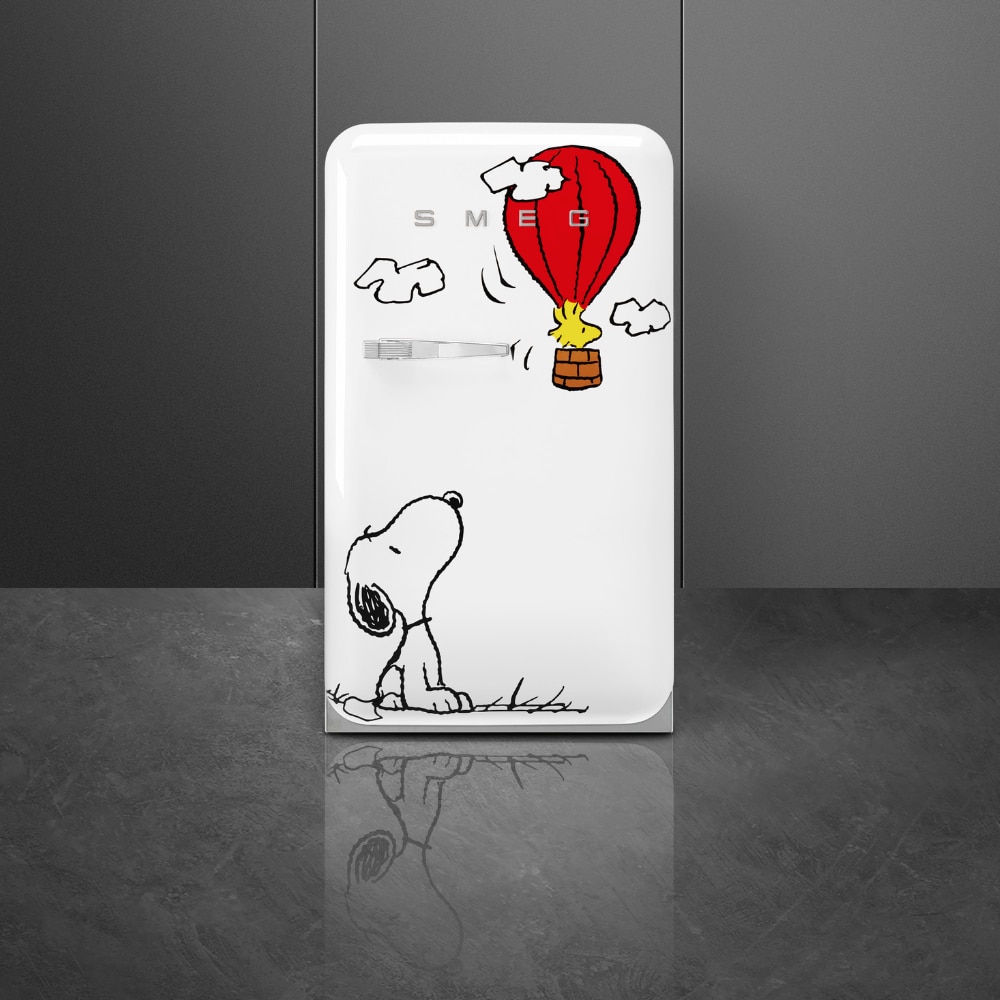 Хладилник с камера Smeg FAB10RDSN5, 50 W, 122 литра, Клас Е, Snoopy ...