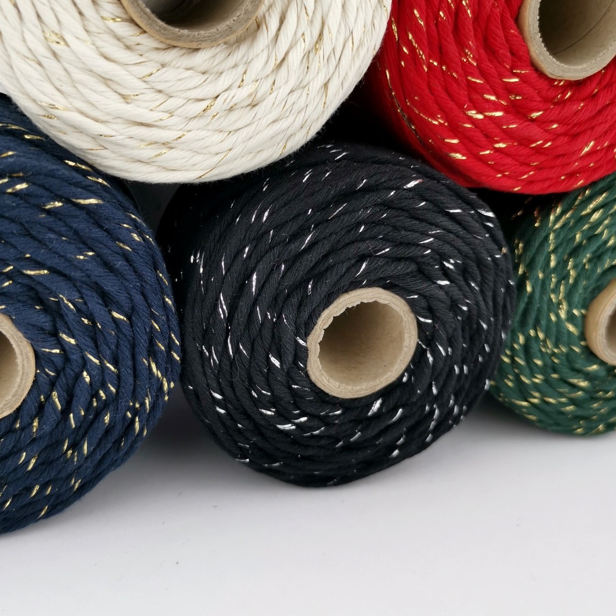 Fir textil macrame, Leviatan, Bumbac, 3mm / 200m, Negru/Argintiu - eMAG.ro