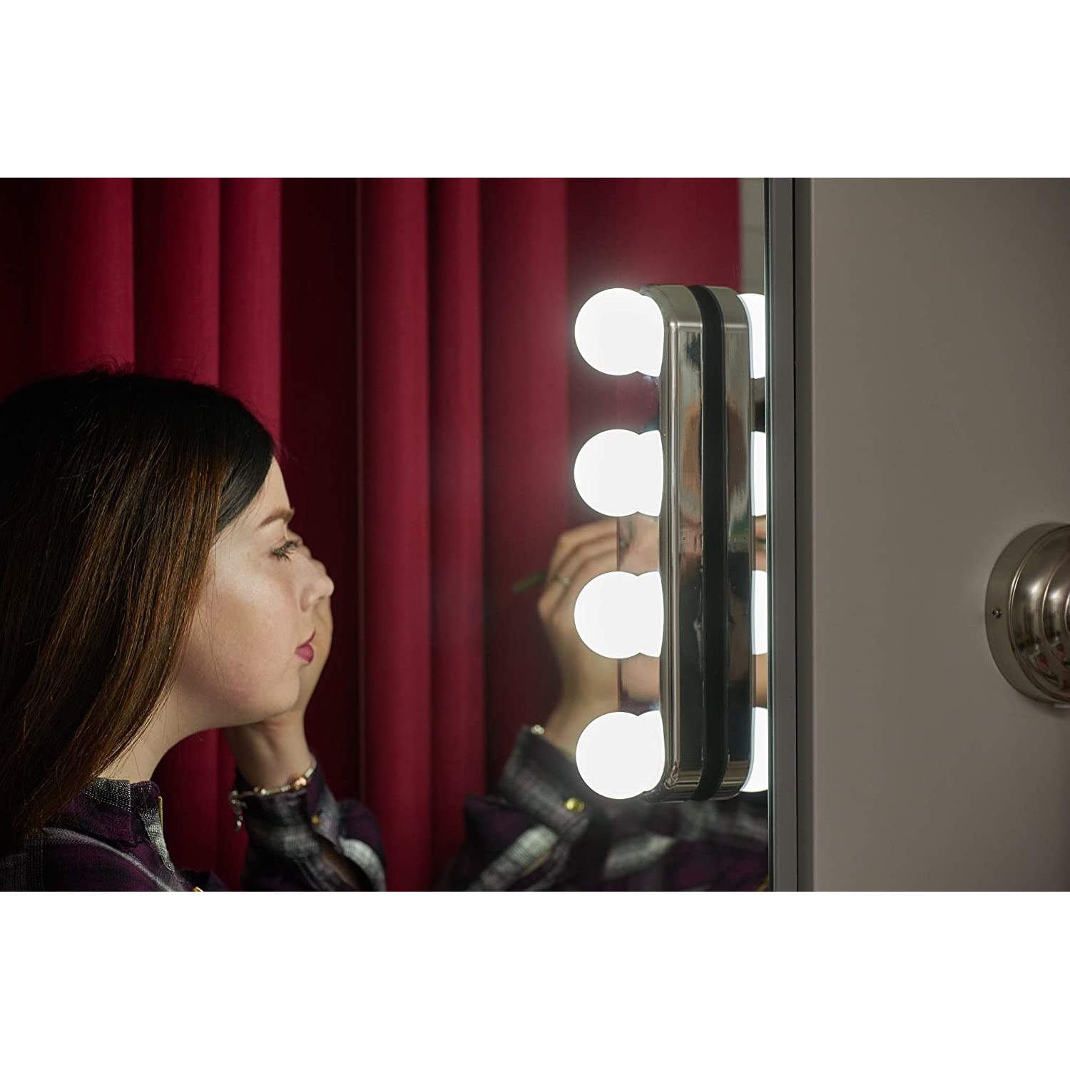 Lampa LED, pentru oglinda de make-up, 4 Becuri Puternice, Buton On/Off ...