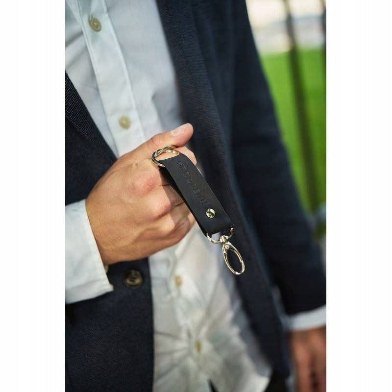 Breloc pentru chei, Brodrene, Piele naturala, 13 x 7.5 cm, Negru - eMAG.ro