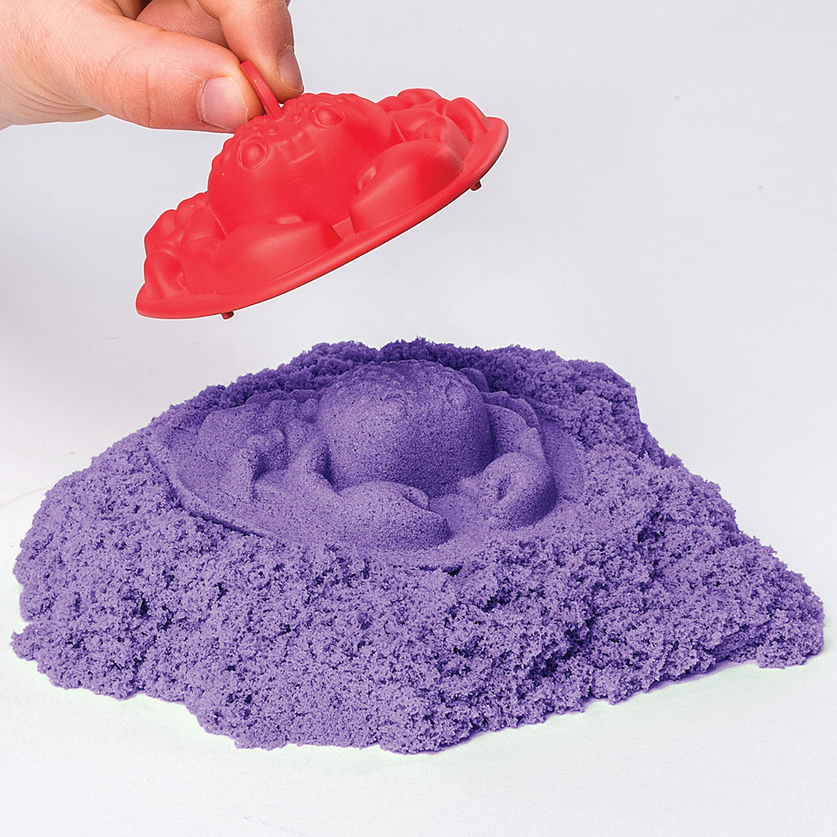 Nisip Kinetic Sand Castel de nisip, violet, 454 g cu accesorii - eMAG.ro