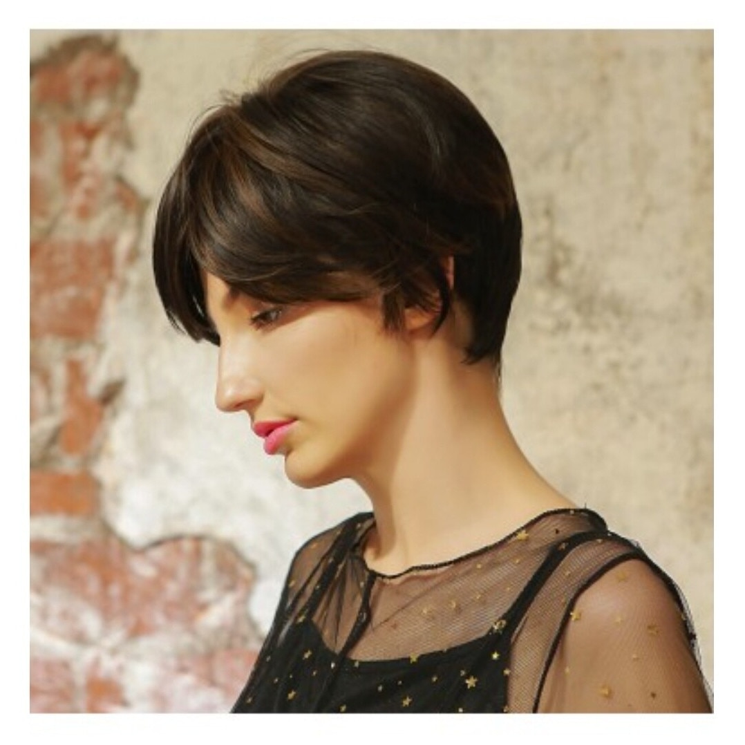 Peruca scurta Saten suvitat, Animis Beauty ®, fibra sintetica cu aspect ...