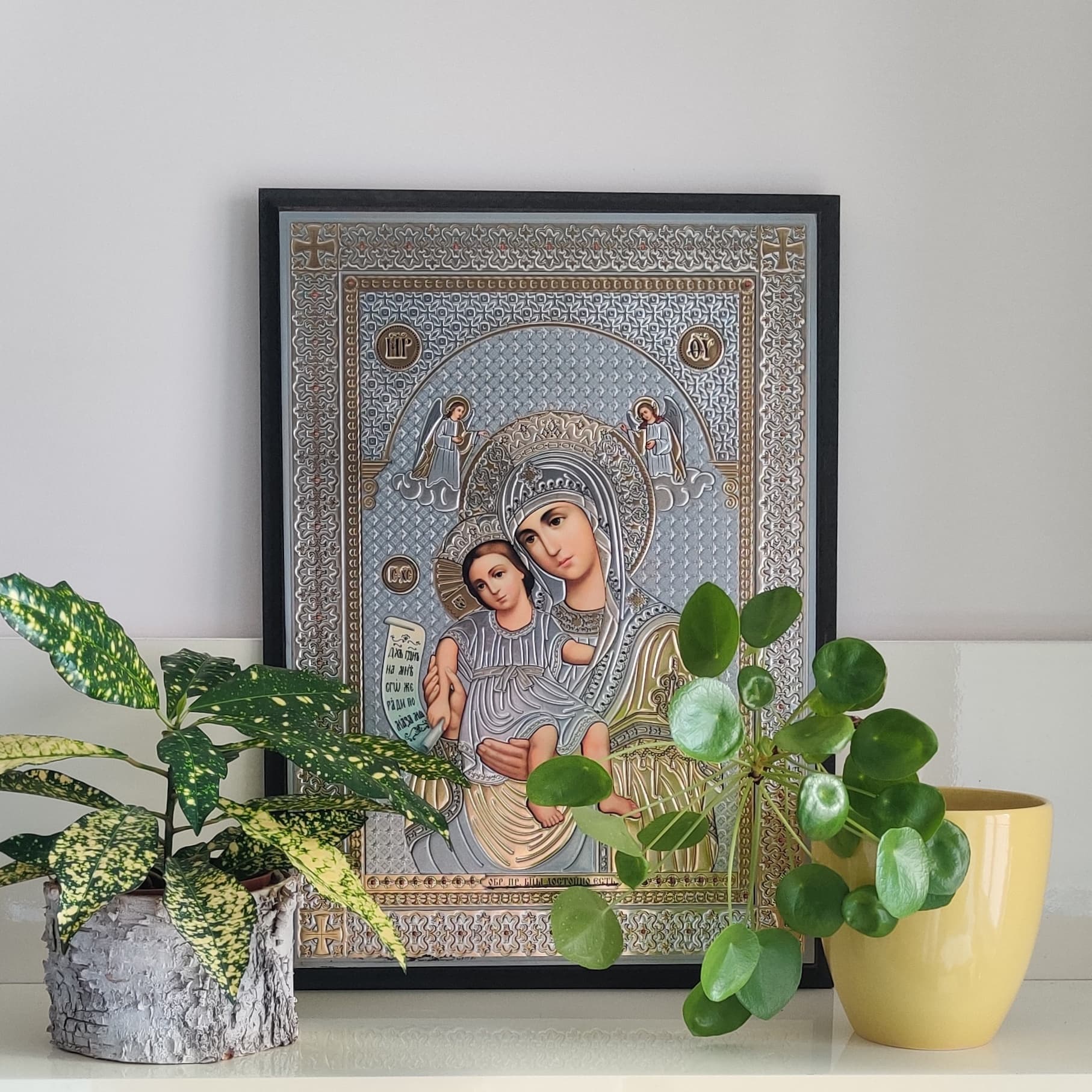 Icoana argintata pe lemn, Maica Domnului cu pruncul in brate, Mare, 33 ...