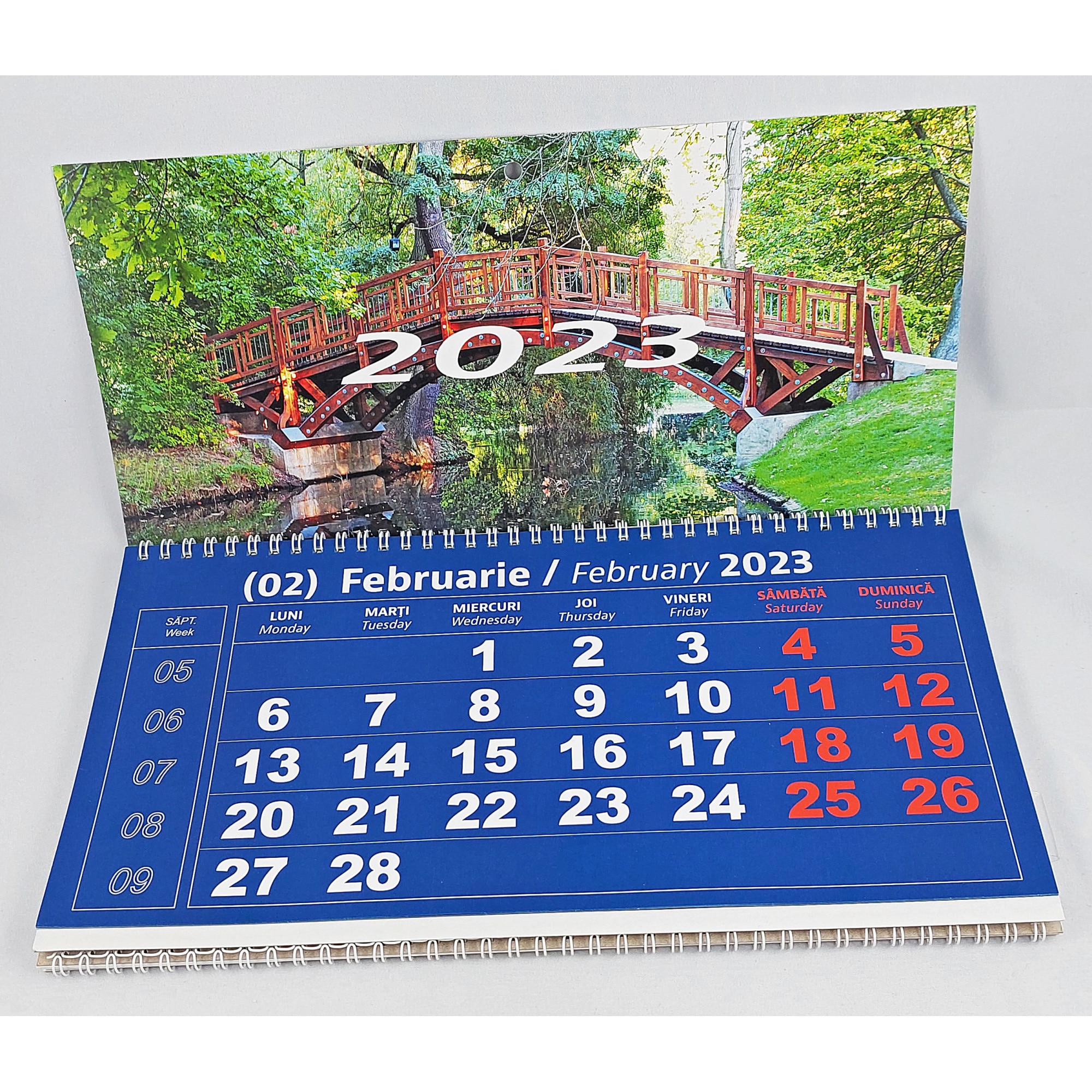 Calendar 2023 de perete, triptic pliabil, Albastru cu Rosu cu 3 luni si ...