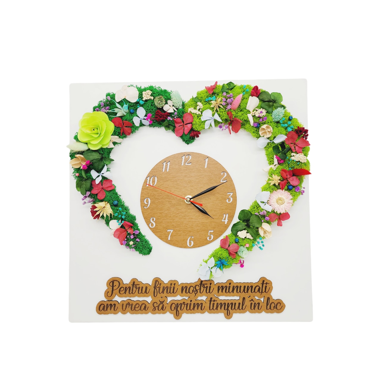 Ceas inima "Pentru finii nostri", decorat cu licheni si flori ...