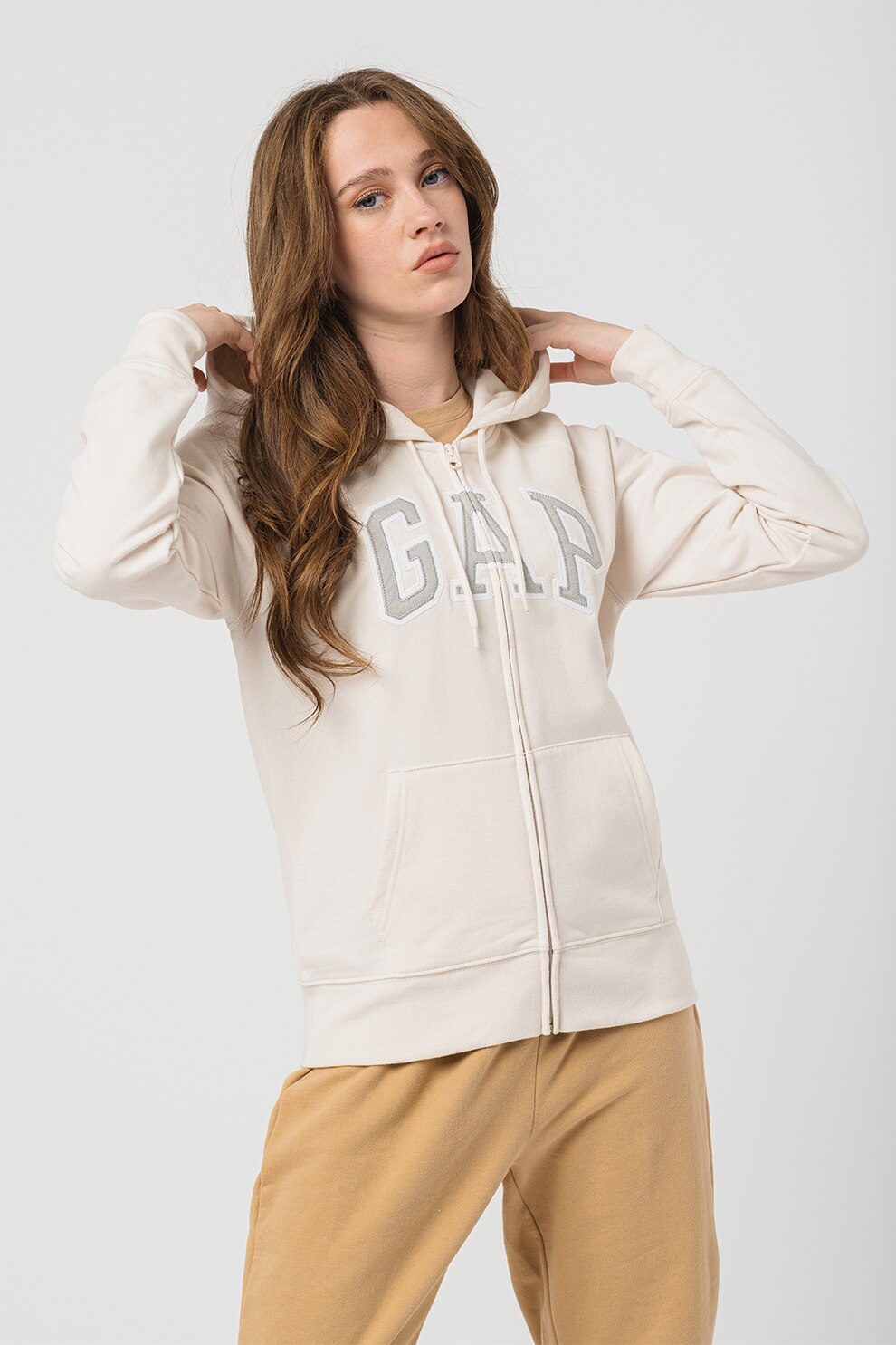 GAP, Худи с цип и бродирано лого, Бял, Бежов, Пепеляво сиво, XL - eMAG.bg
