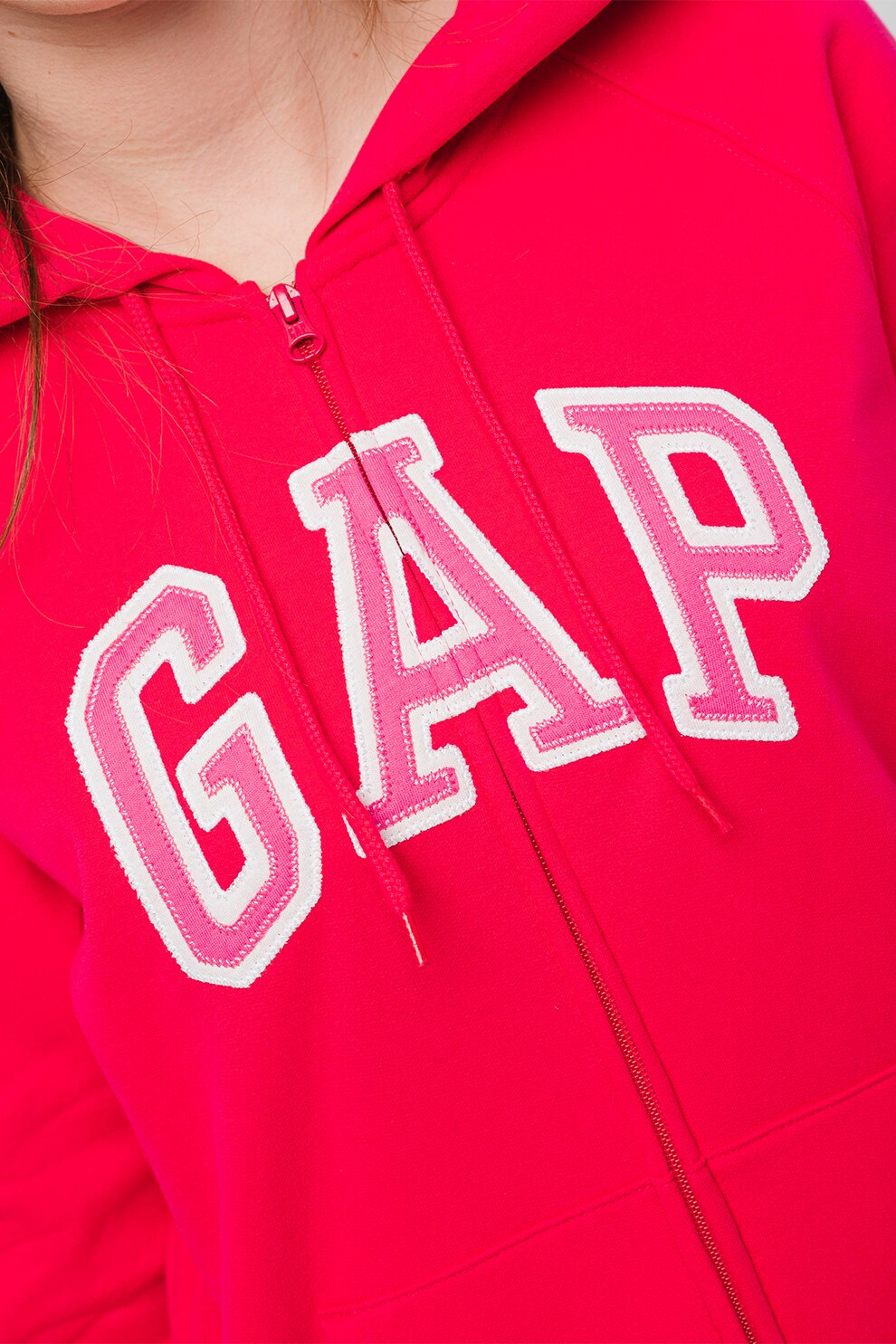 GAP, Худи с цип и пришито лого, Бял, Фуксия, S - eMAG.bg