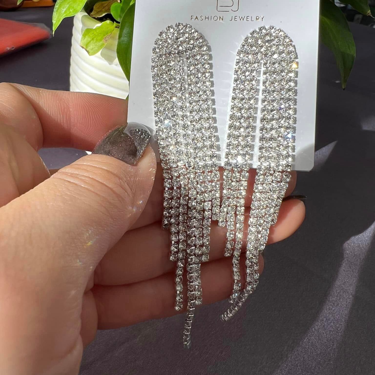 Cercei ocazie luxury eleganti lungi cu strasuri WE001, argintiu - eMAG.ro