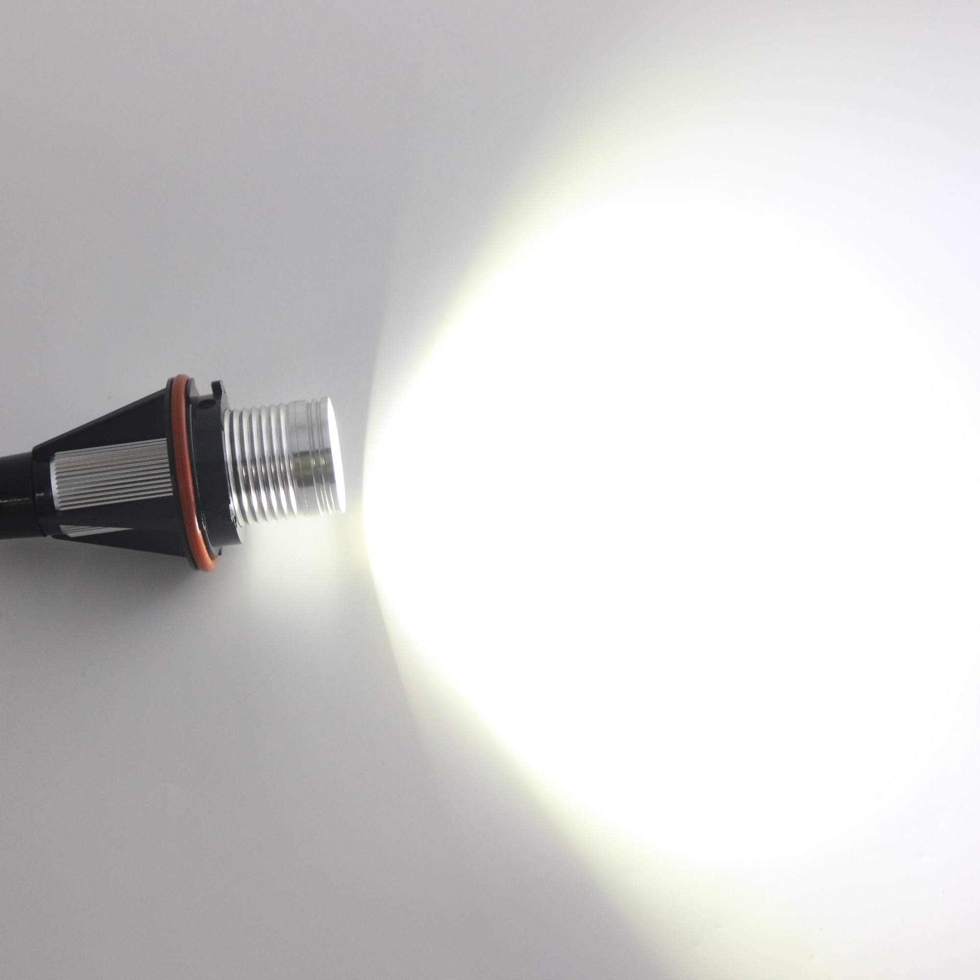 Set 2 Becuri Led Marker Angel Eyes 20W DRL Canbus E87 E60 E61 E63 E64 E65 E66 E83 E53 E39 - eMAG.ro