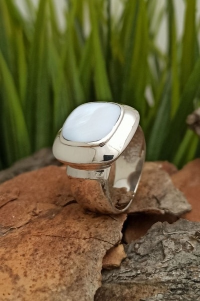 Inel de argint pentru dama "Valuri de mare" 20 mm - 63, Sidef regal ...