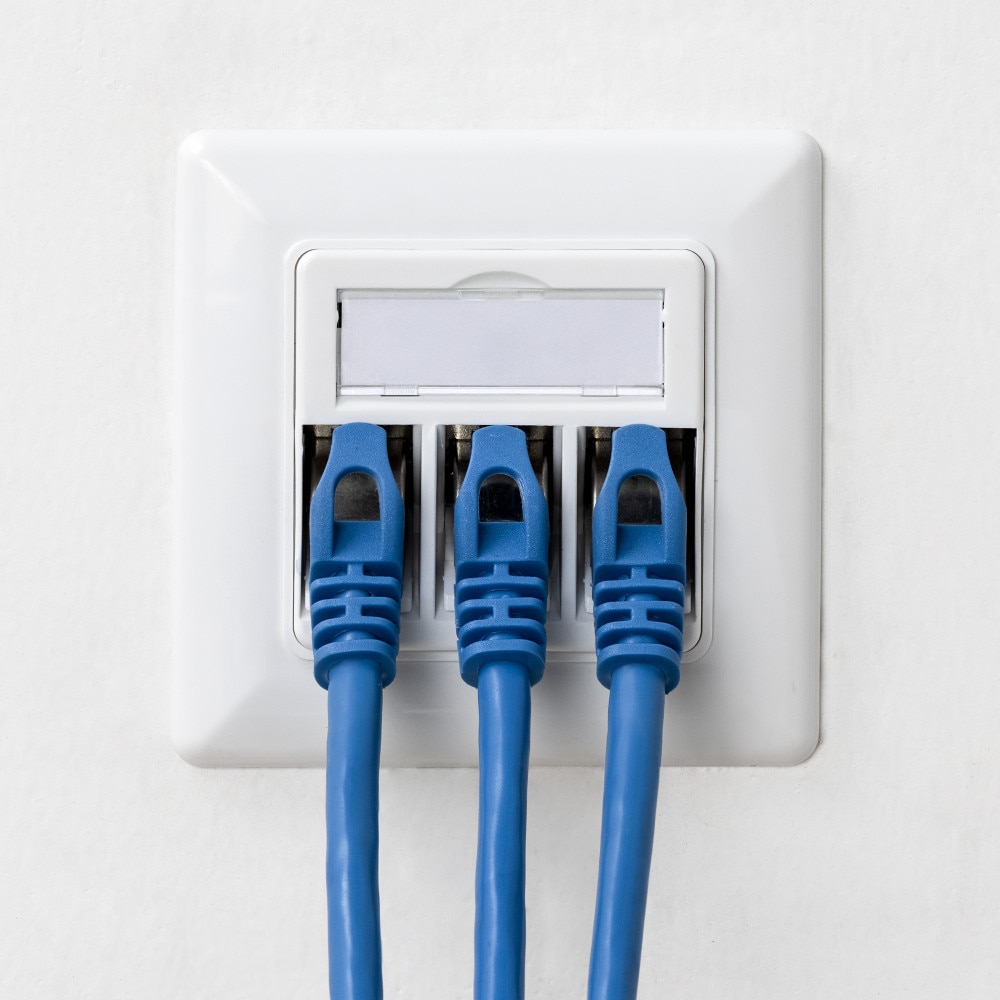 Set 1 Priza tripla de retea RJ45 cu 3 mufe CAT 6A, Kwmobile, Alb, Metal ...