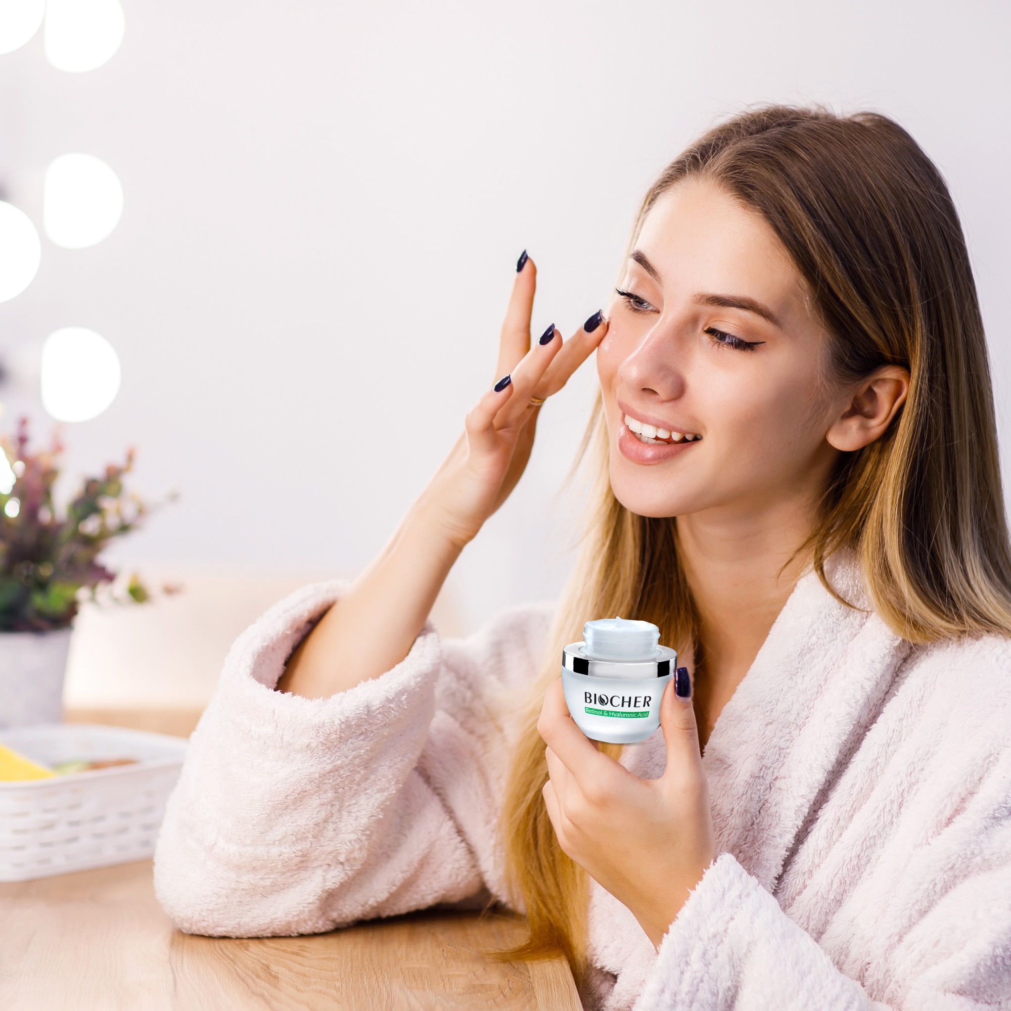 Crema hidratanta pentru fata, Anti Acnee, Pete Pigmentare, Biocher cu Retinol si Acid Hialuronic ...