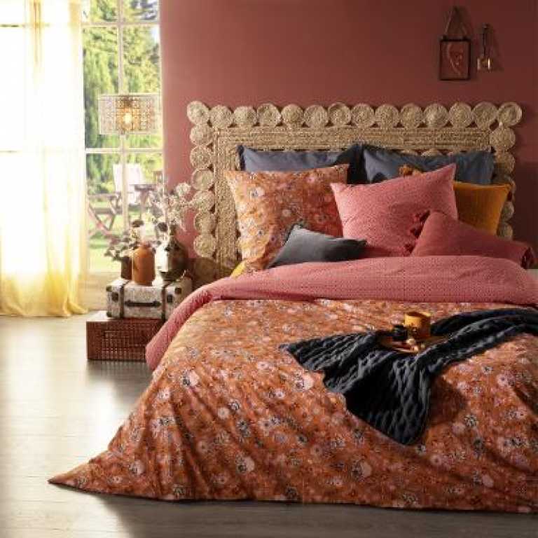 Cuvertura pat gypsy 240x220 cm - eMAG.ro