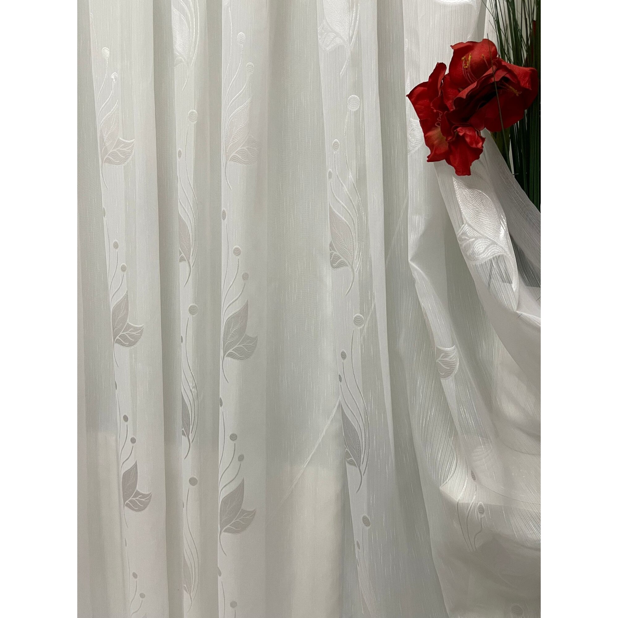 Perdea brodata, culoare alba, din colectia "Fantezie cu frunze by Liz ...
