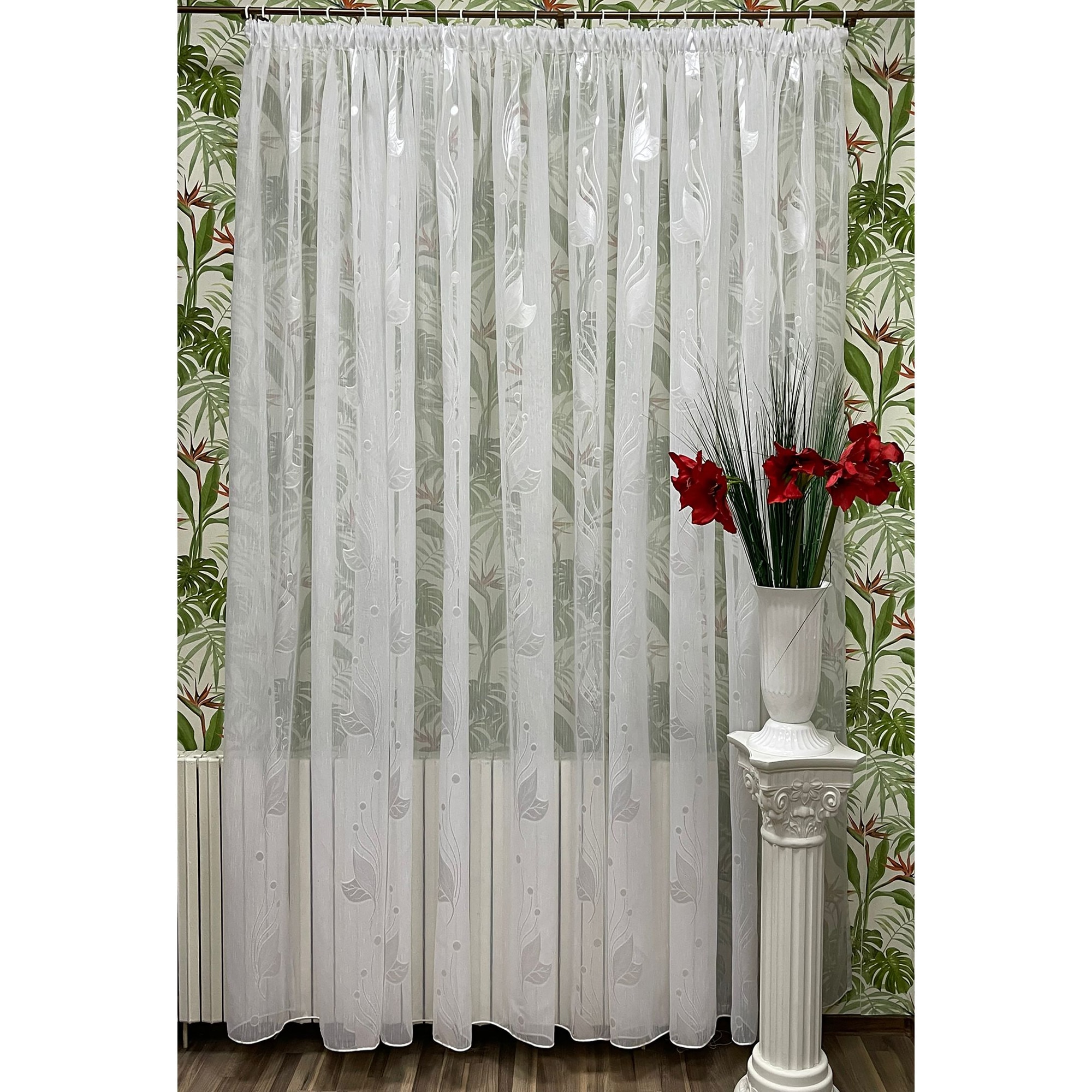 Perdea brodata, culoare alba, din colectia "Fantezie cu frunze by Liz ...