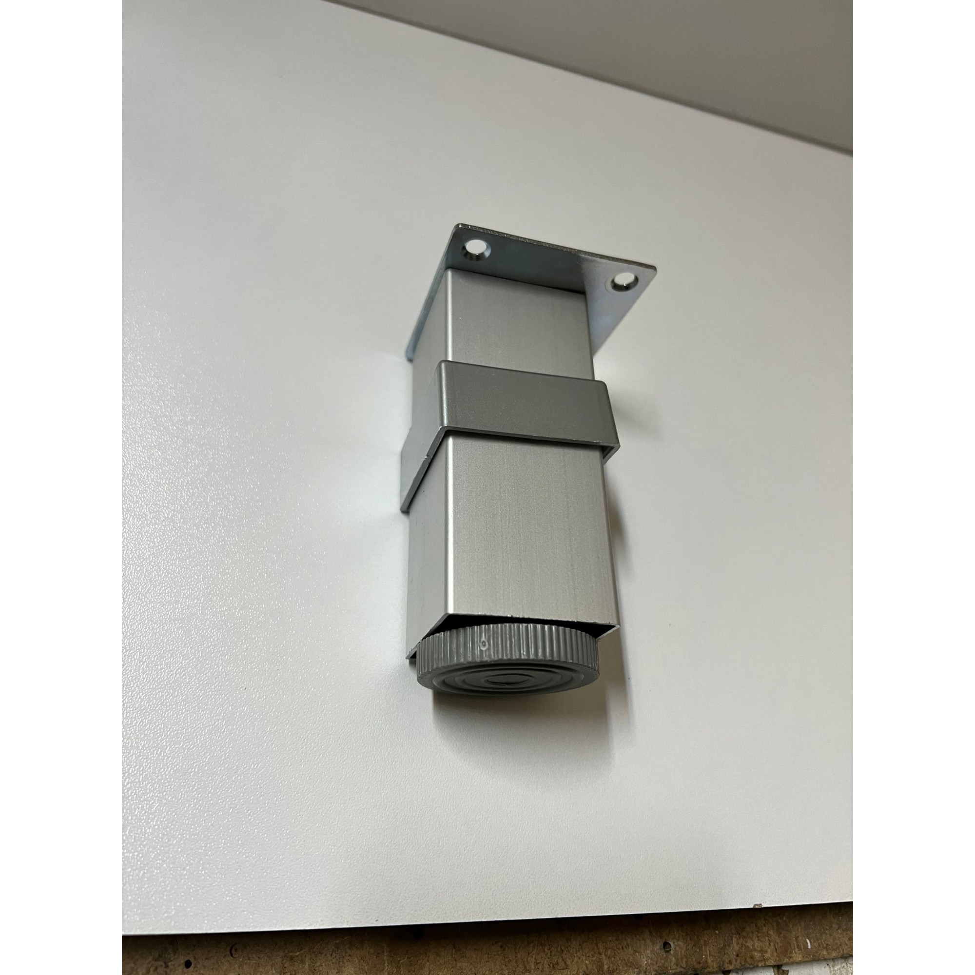 Picior metalic pentru mobilier H:80 mm, finisaj aluminiu, profil patrat ...