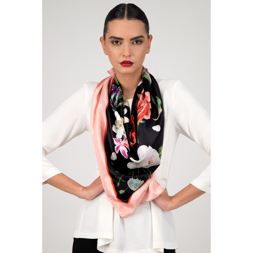 Batic matase Secret Garden, roz/negru, 90 cm x 90 cm - eMAG.ro