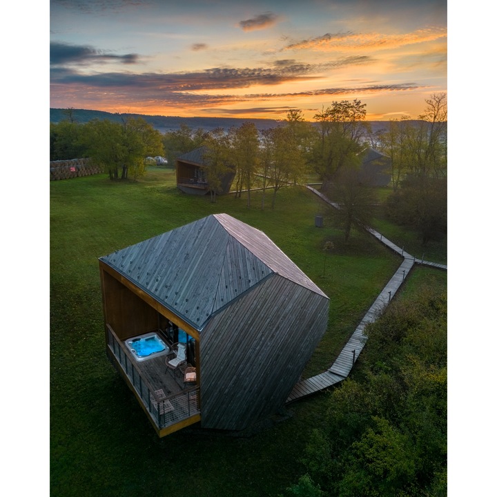 Treehouses Kapolcs Sziklaház - 2 fő részére - 2 nap/1 éjszaka ...