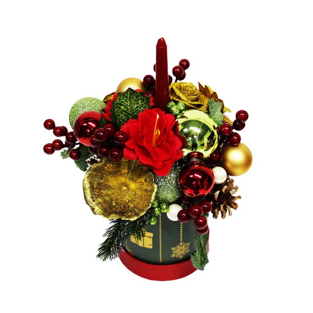 Ръчно изработена коледна украса със златни рози, дрънкулки, свещ ...