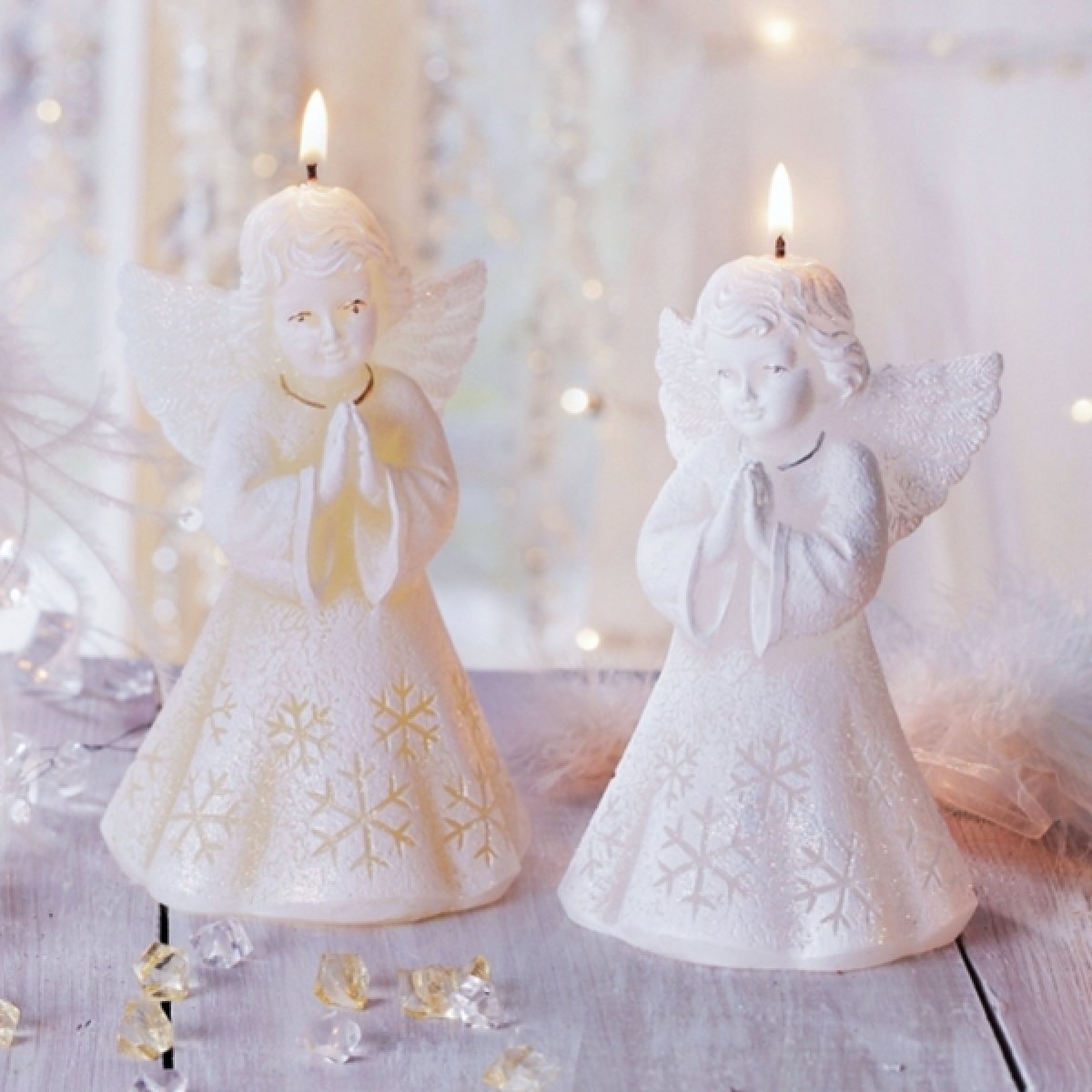 Lumanare in forma de Ingeras, Marime 15 cm, Material Ceara - eMAG.ro