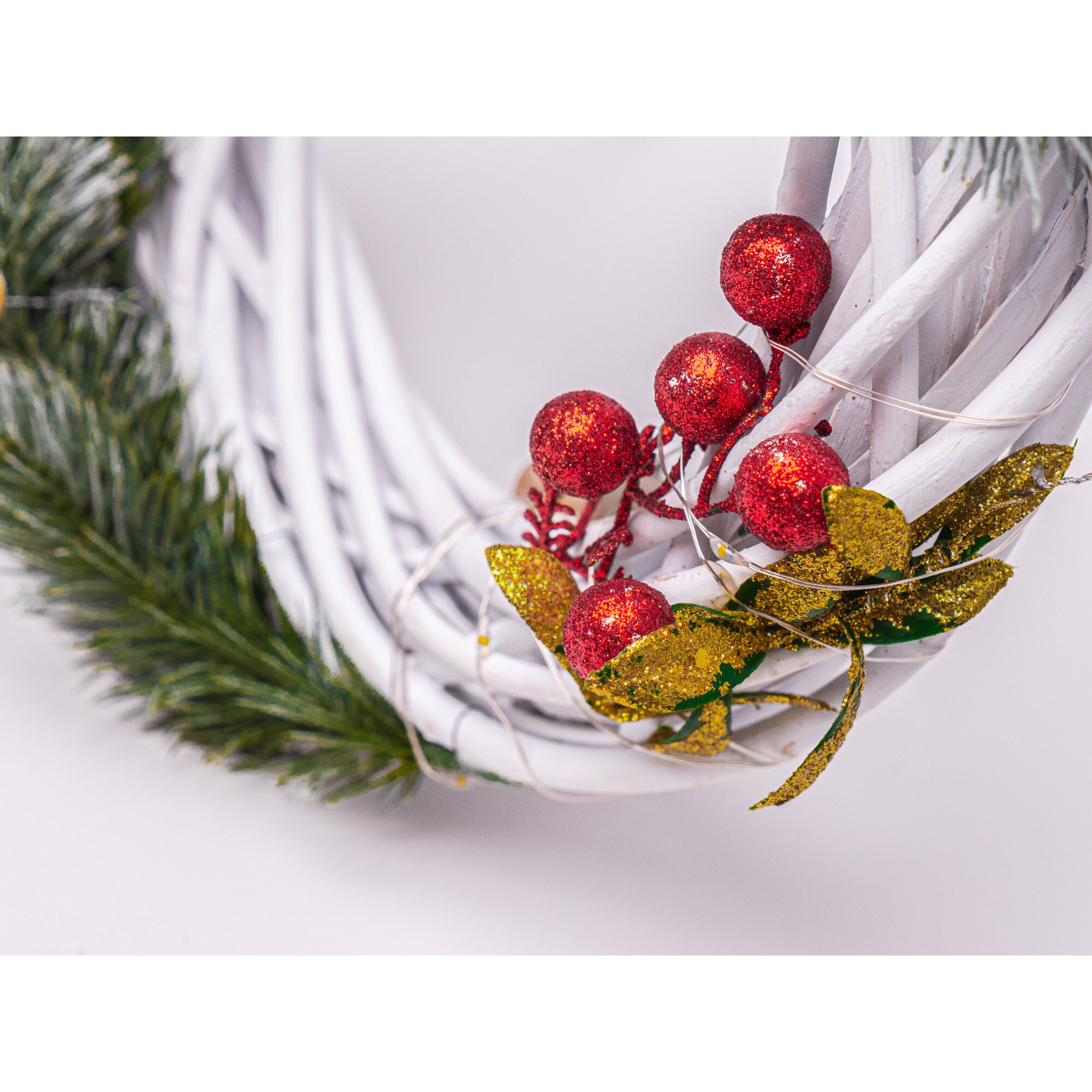 Coronita de Craciun cu instalatie LED Realizata Manual, Verde, 27 cm ...