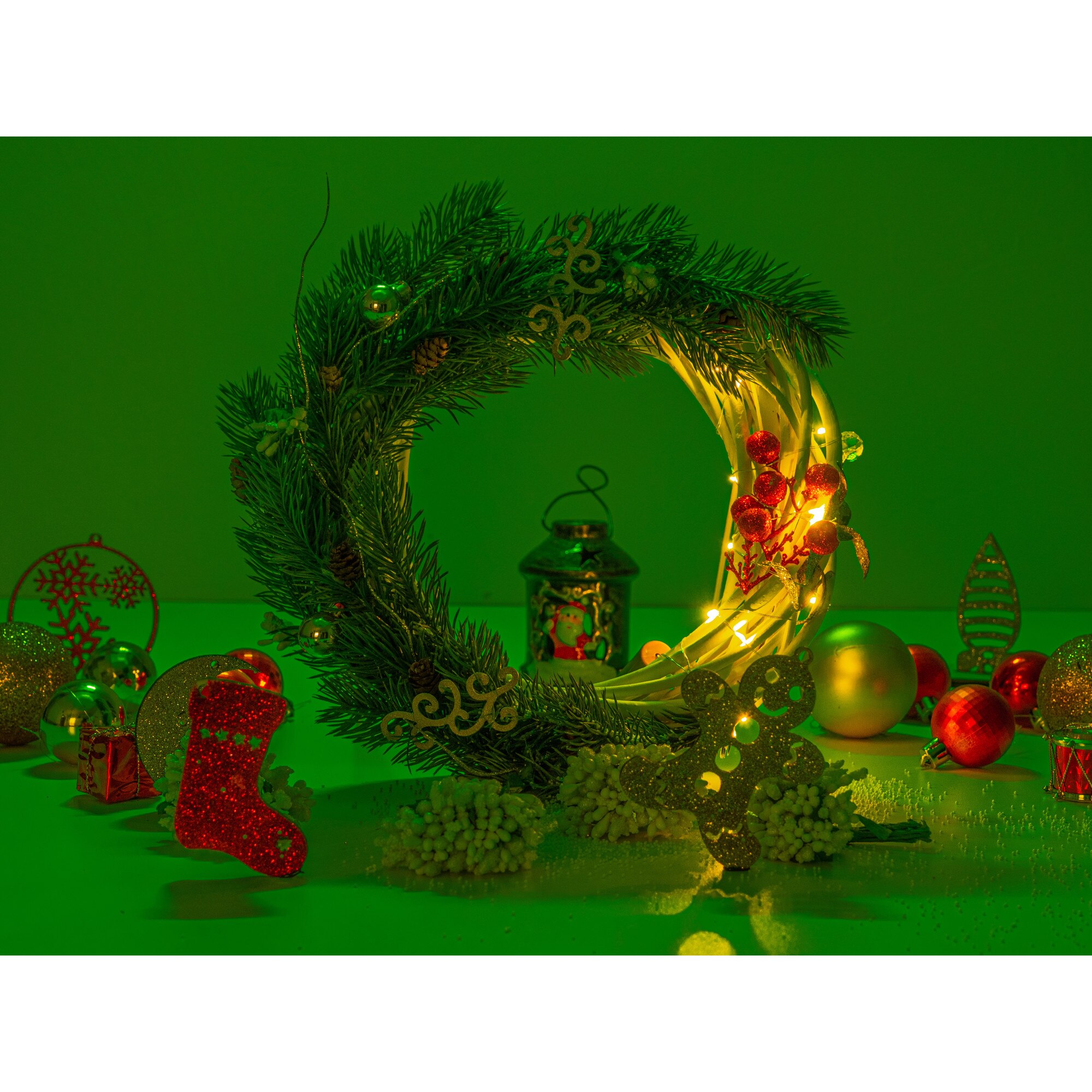 Coronita de Craciun cu instalatie LED Realizata Manual, Verde, 27 cm ...