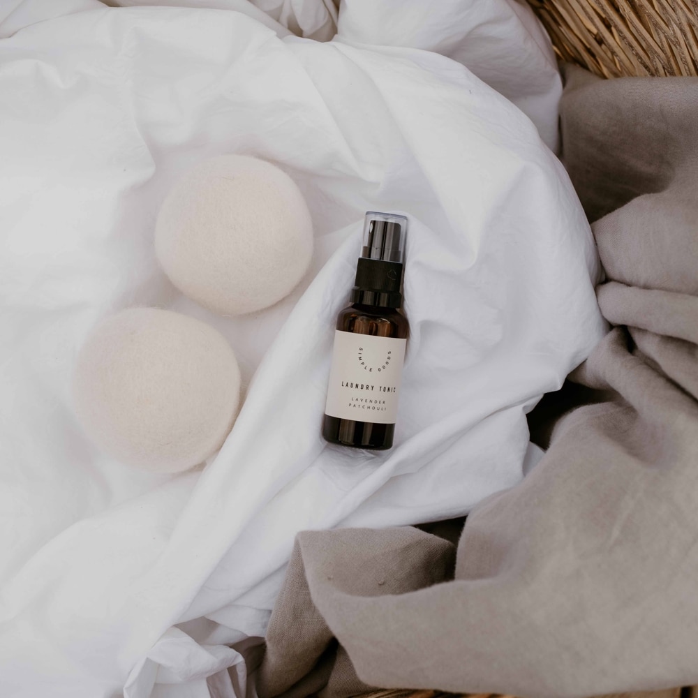 Spray tonic pentru rufe Simple Goods, Lavender Patchouli, improspateaza ...