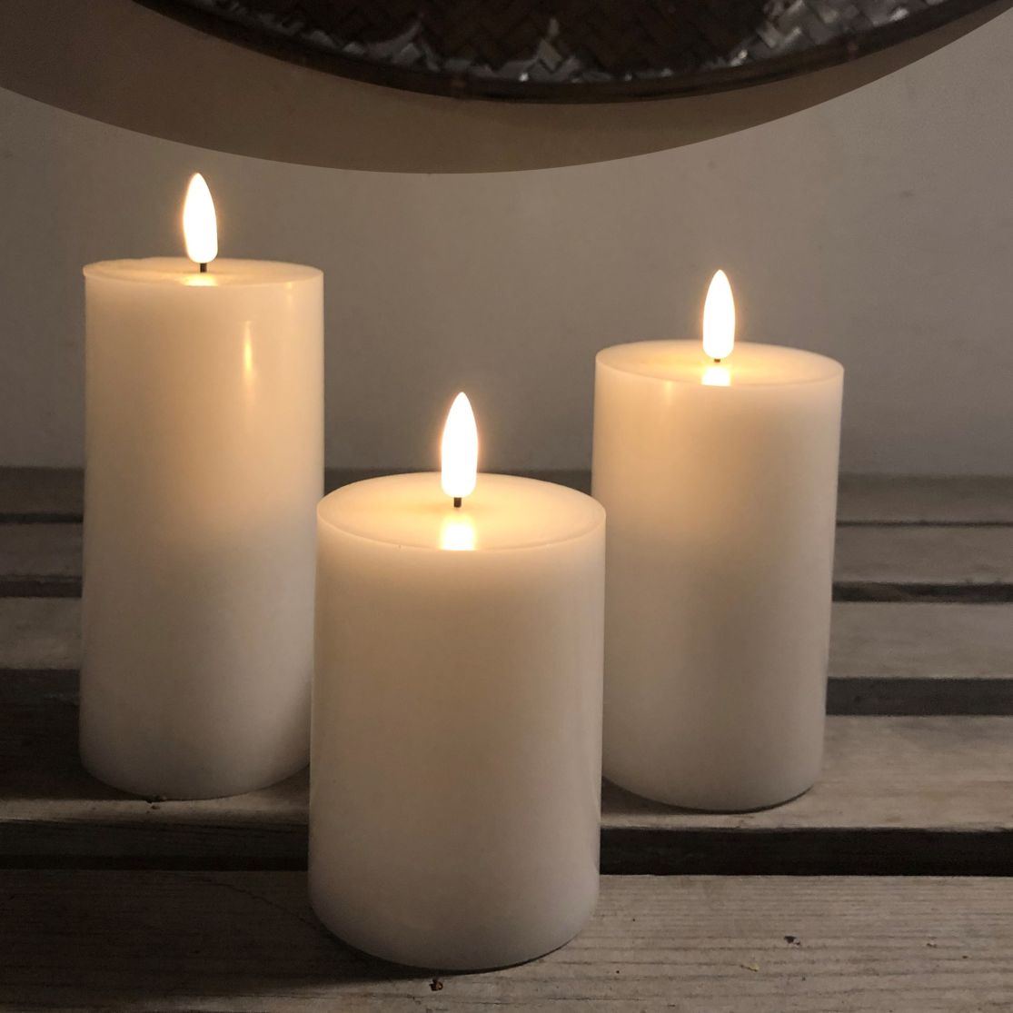 Set 3 lumanari din ceara, culoare alba, flacara 3D cu LED, pentru ...