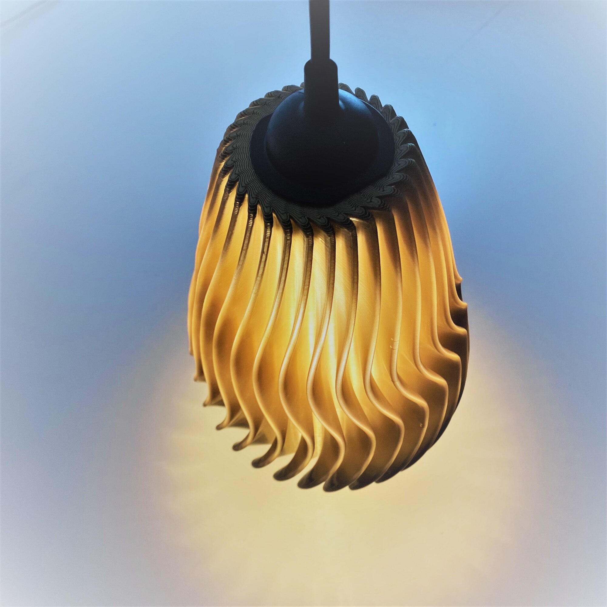 Lustra Pendul Bronze Spiral cm printat 3D LED - eMAG.ro