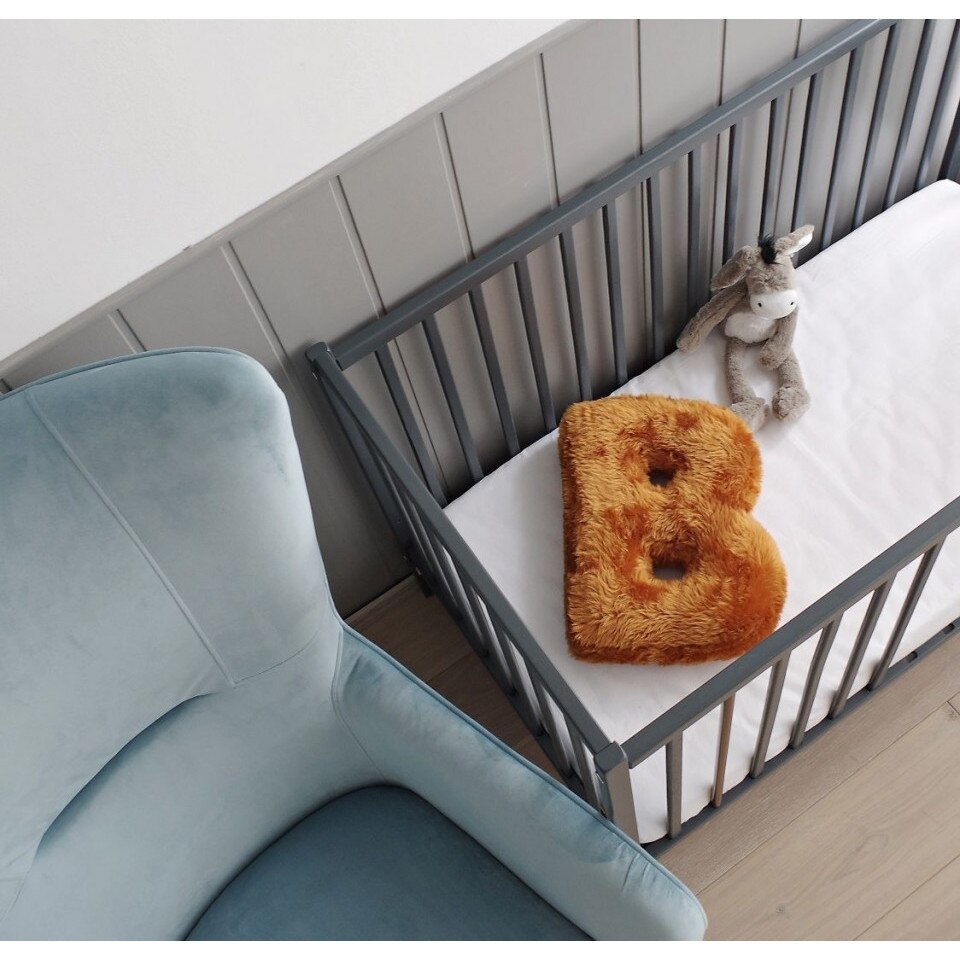 Patut Bebe Din Lemn Masiv, 120 cm x 60 cm, Design Impunator ...