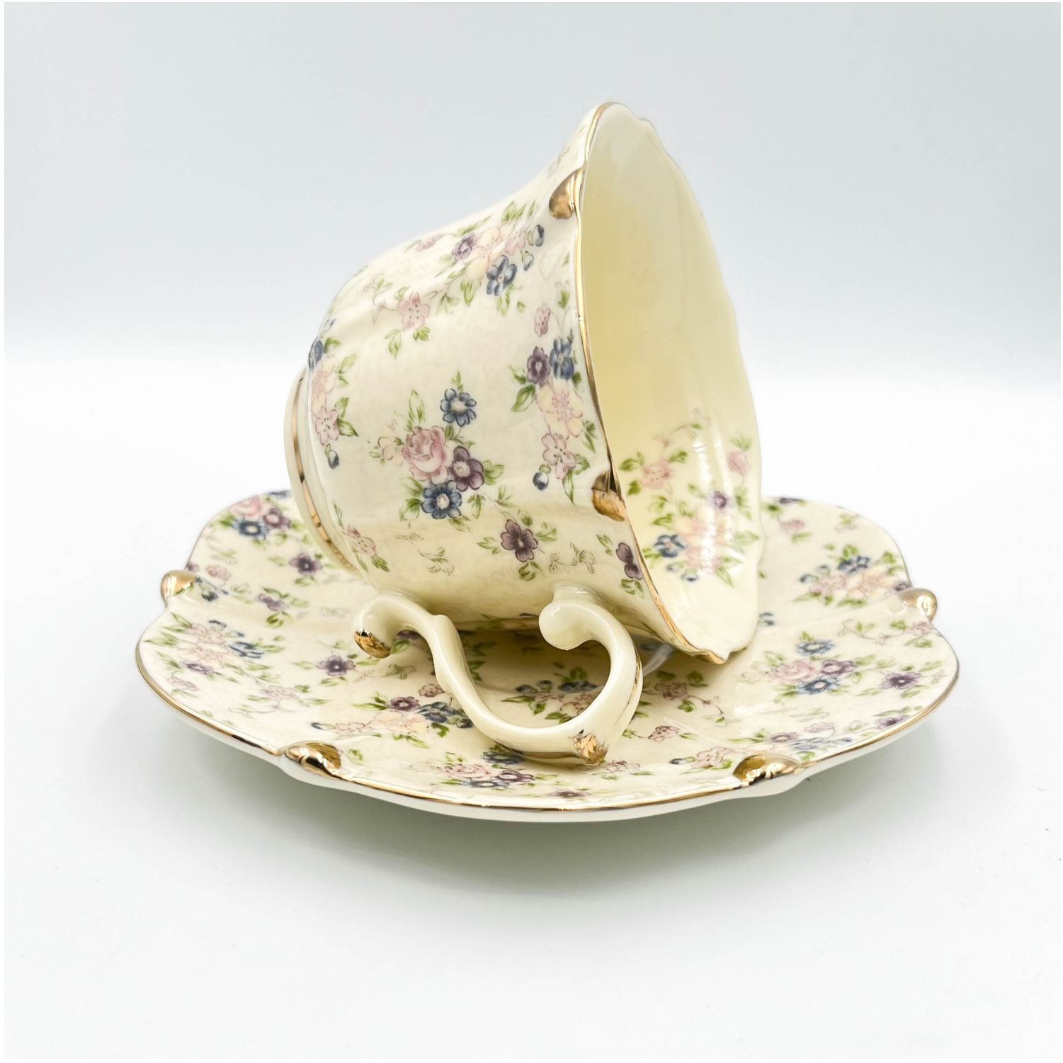 Serviciu Portelan Vintage 2 Cesti si farfurii, 180 ml, LILY - eMAG.ro