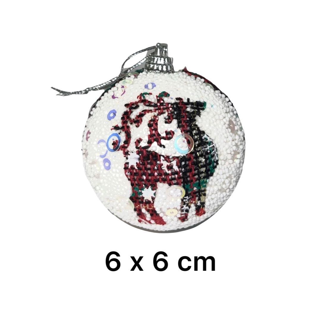 Set 6 globuri albe cu model ren de Craciun, 6 cm - eMAG.ro