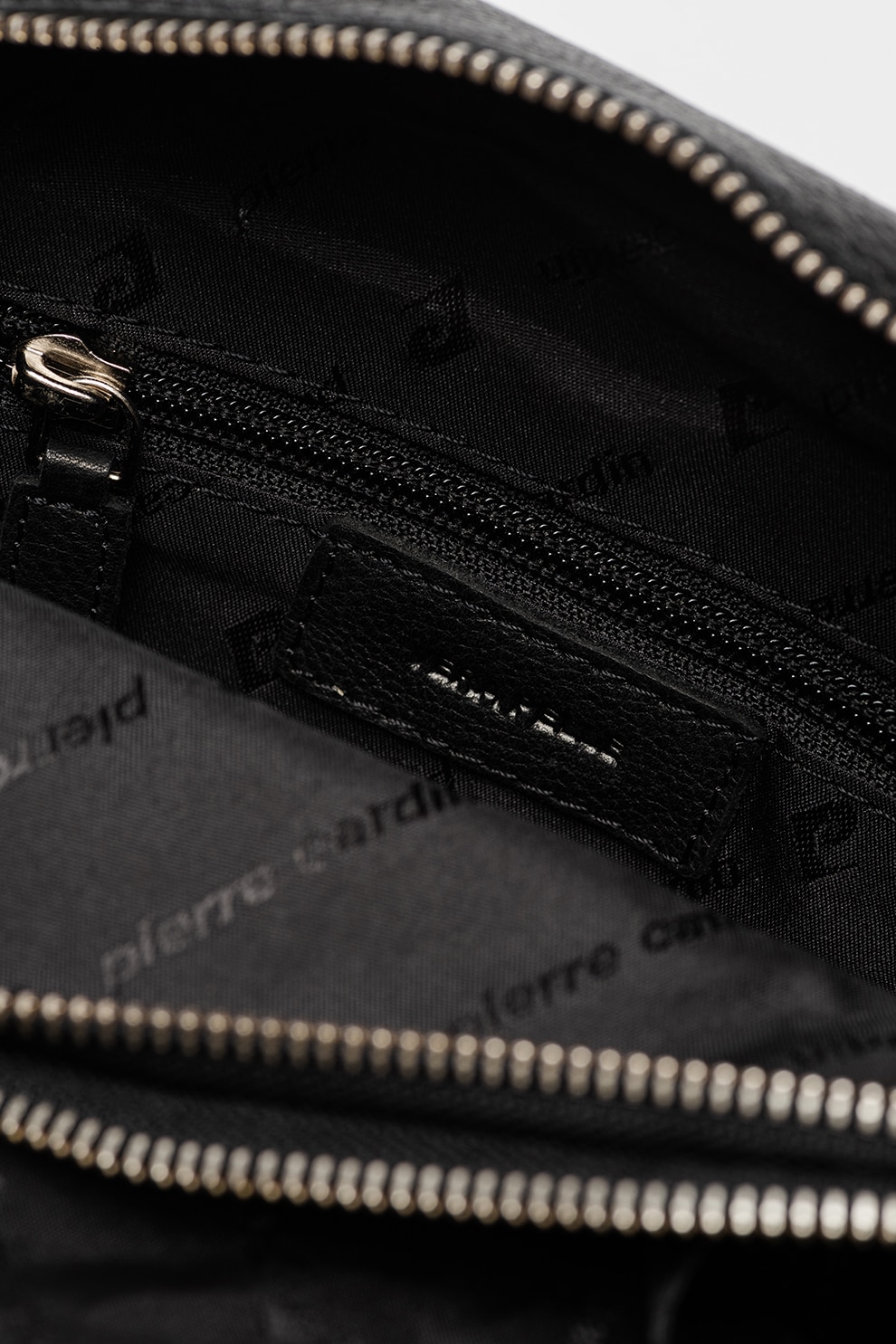 Pierre Cardin, Кожена чанта с текстил, Черен - eMAG.bg