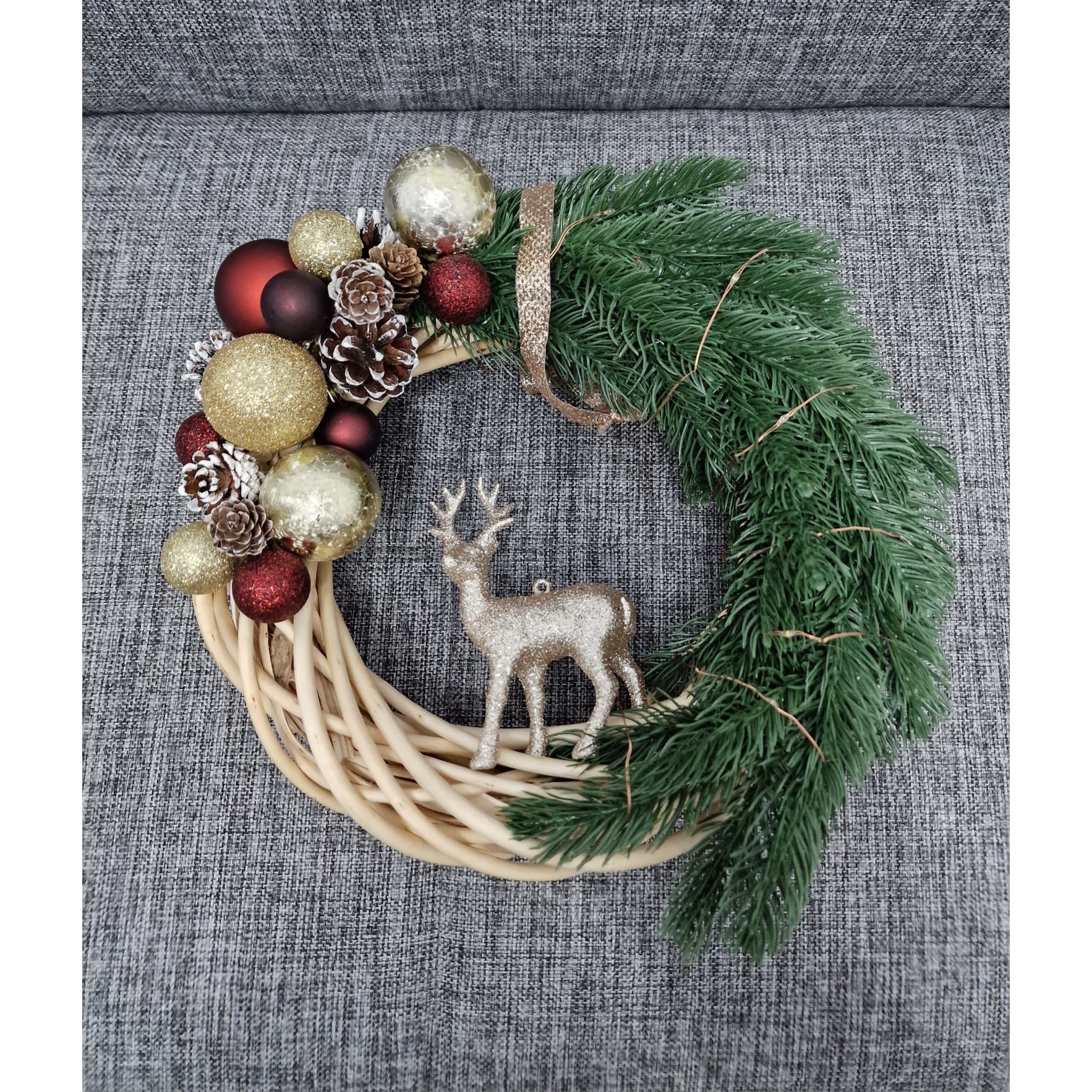 Coronita decorativa luminata pentru usa de Craciun - eMAG.ro