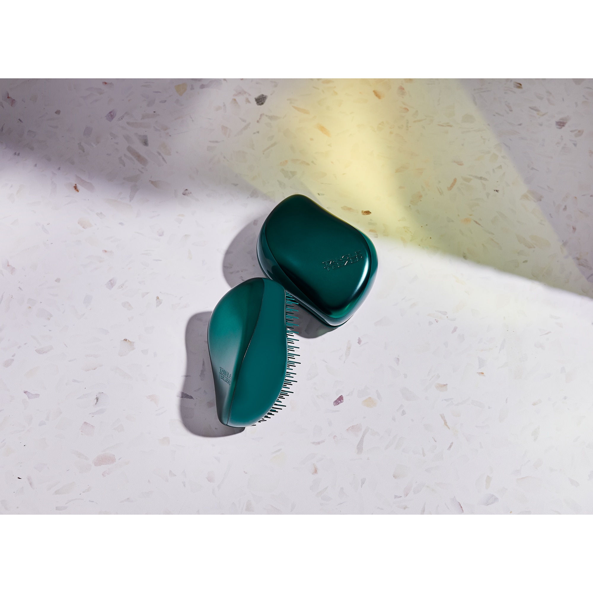 Четка за коса Compact Tangle Teezer Styler Emerald G - eMAG.bg