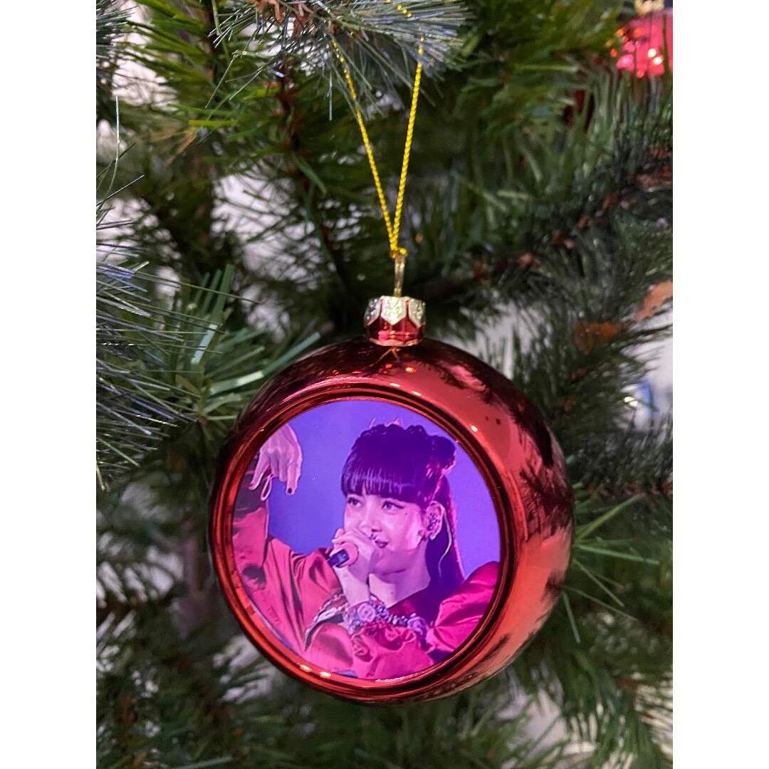Glob brad personalizat blackpink lisa kpop, rosu - eMAG.ro