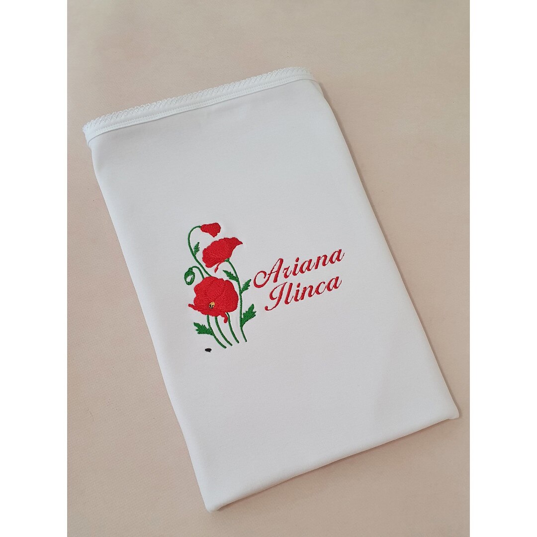 Set personalizat paturica si body, Flori de mac, alb, bumbac 100%, 68 ...