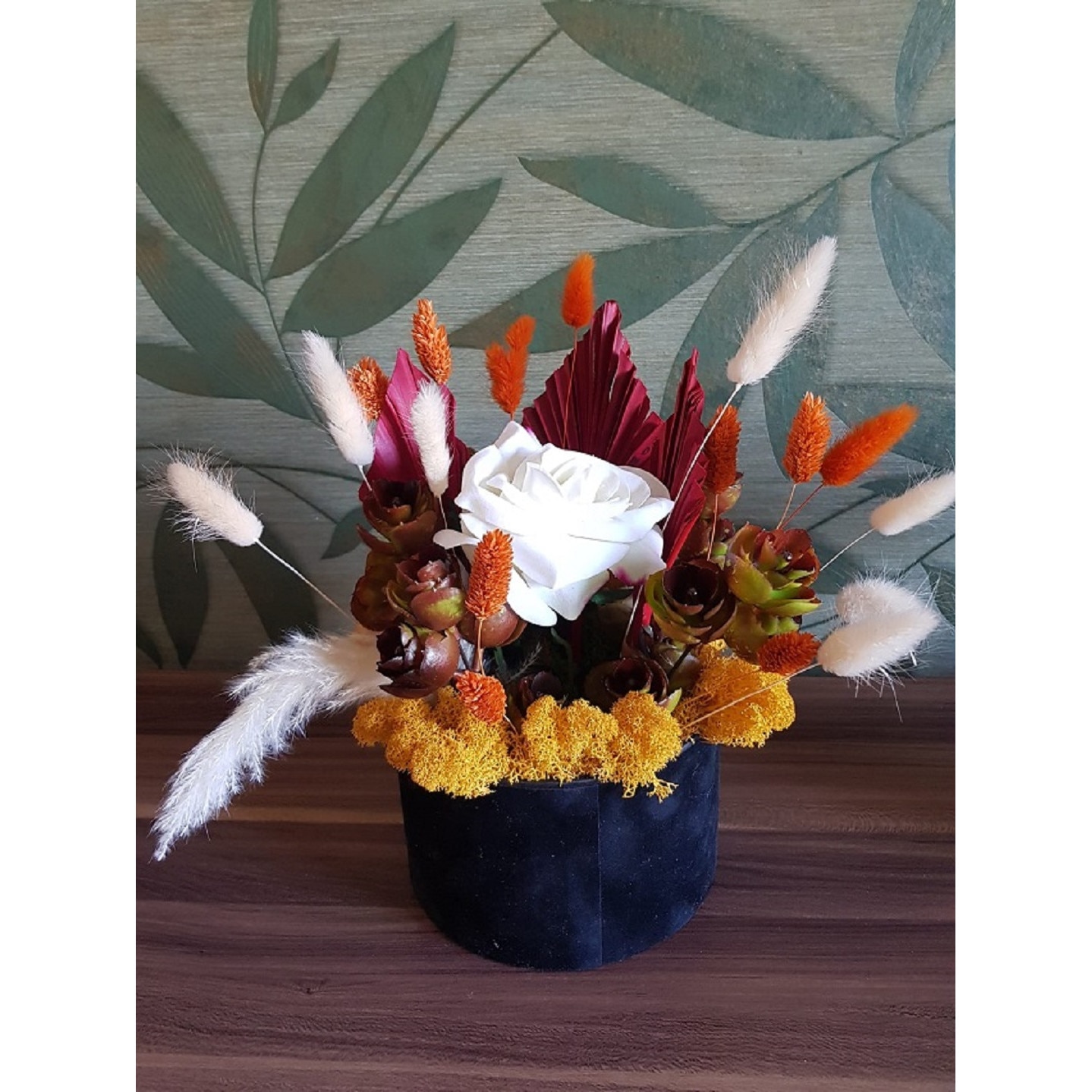 Aranjament floral, flori stabilizate uscate si artificiale, model cutie ...