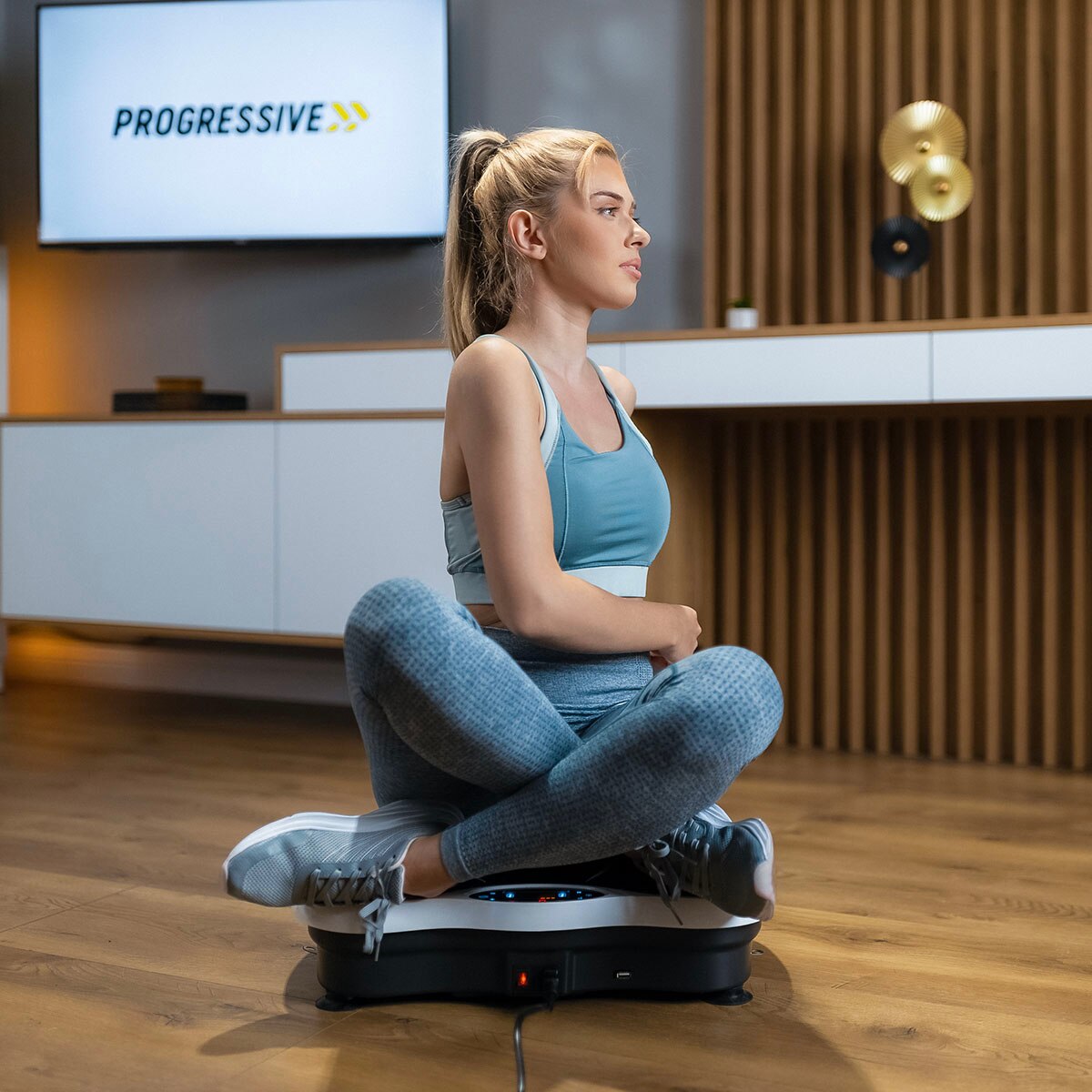 Aparat vibromasaj Progressive Ultrafit Pulse-R, greutate maxima utilizator 120kg, alb - eMAG.ro