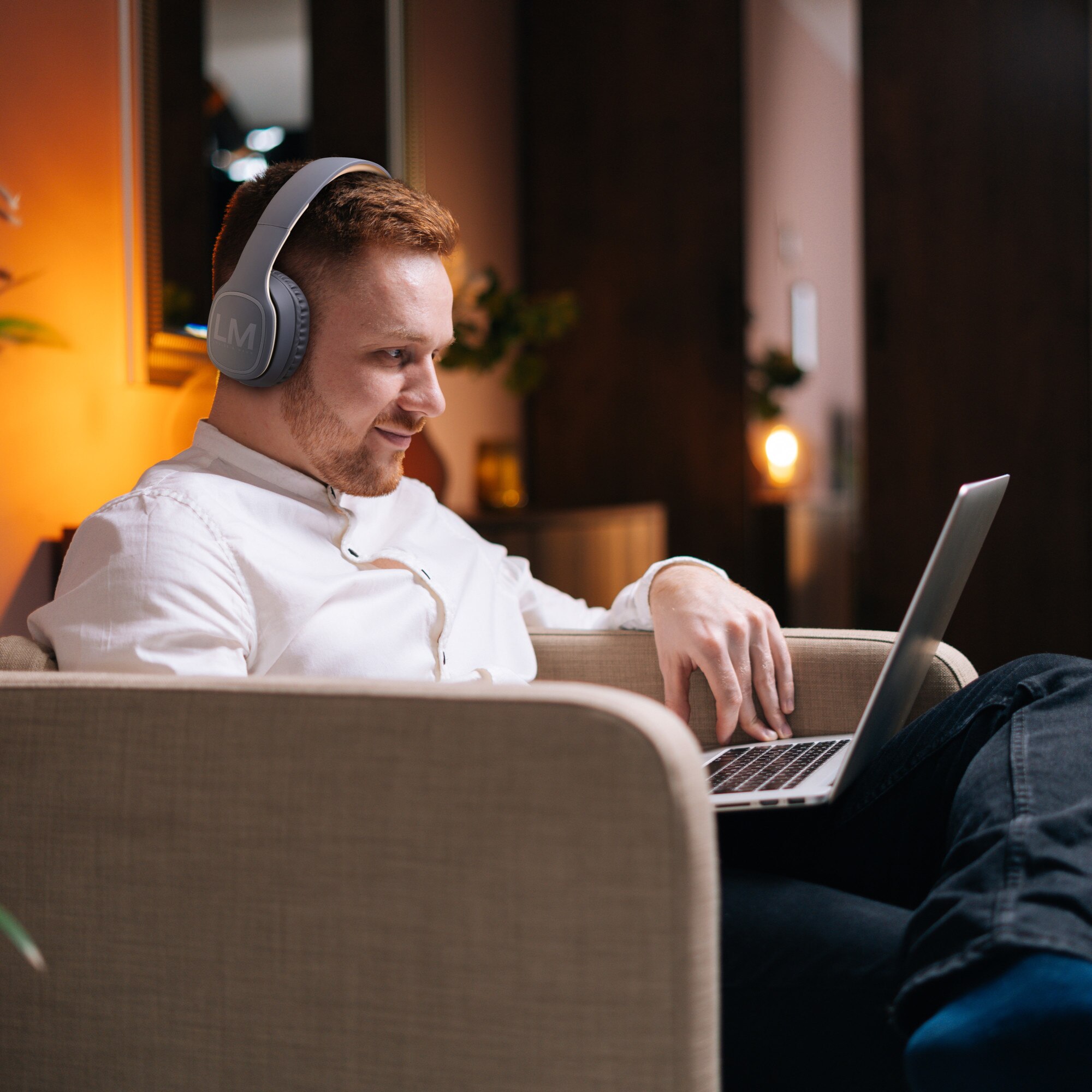Безжични Bluetooth Слушалки, Louise&Mann, 30 часа възпроизвежане, с ...