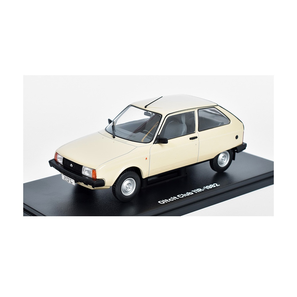 Macheta auto Oltcit Club 11R, 1982, 1:24, Ixo - eMAG.ro