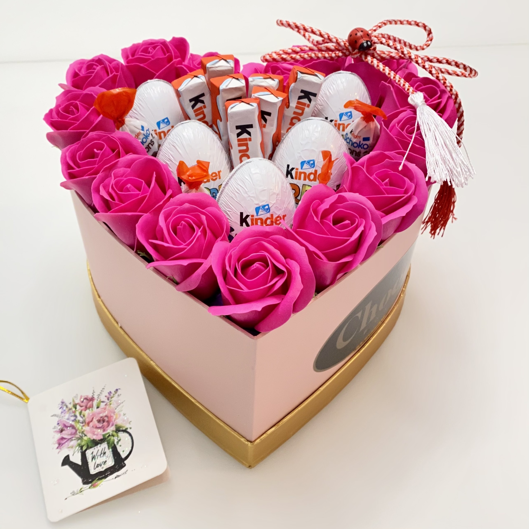 Chocobox díszdoboz, rózsák, Karácsony, Kinder Csokoládé, Üdvözlőlap ...